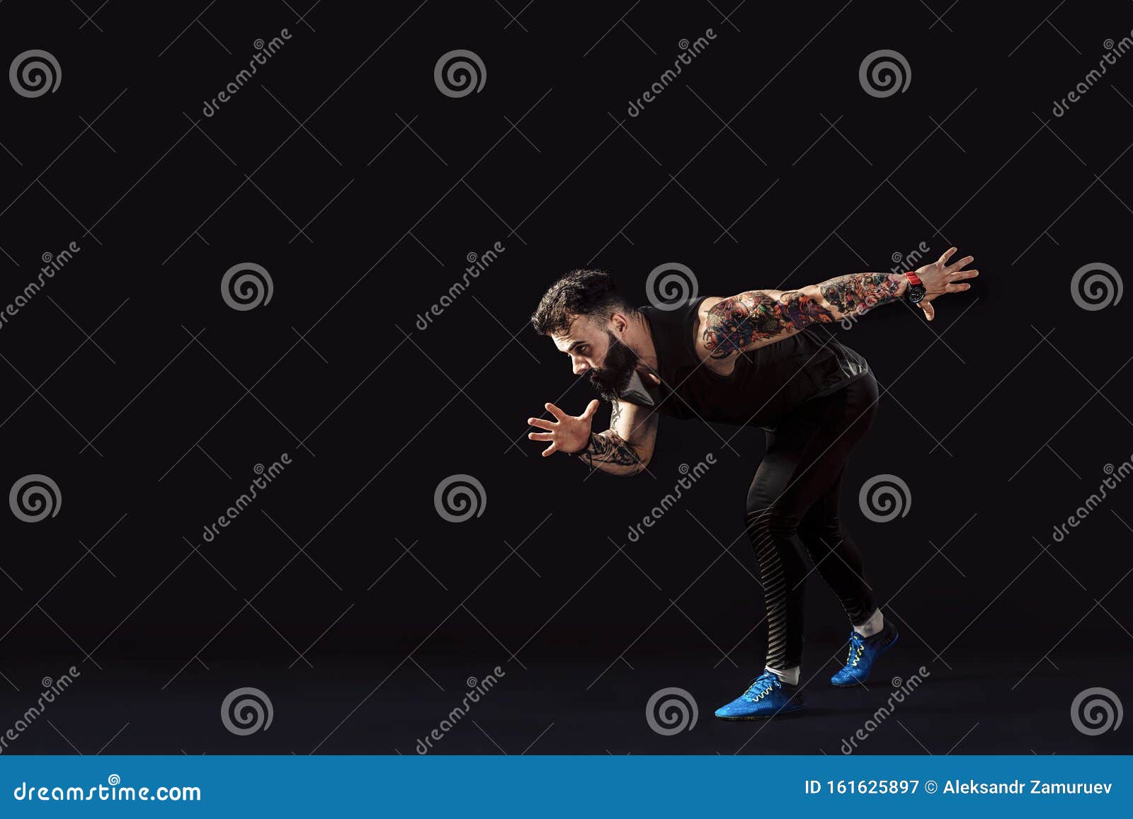Young Man Sprinter Runner Running Muscle Strain Cramp Silhouette ...