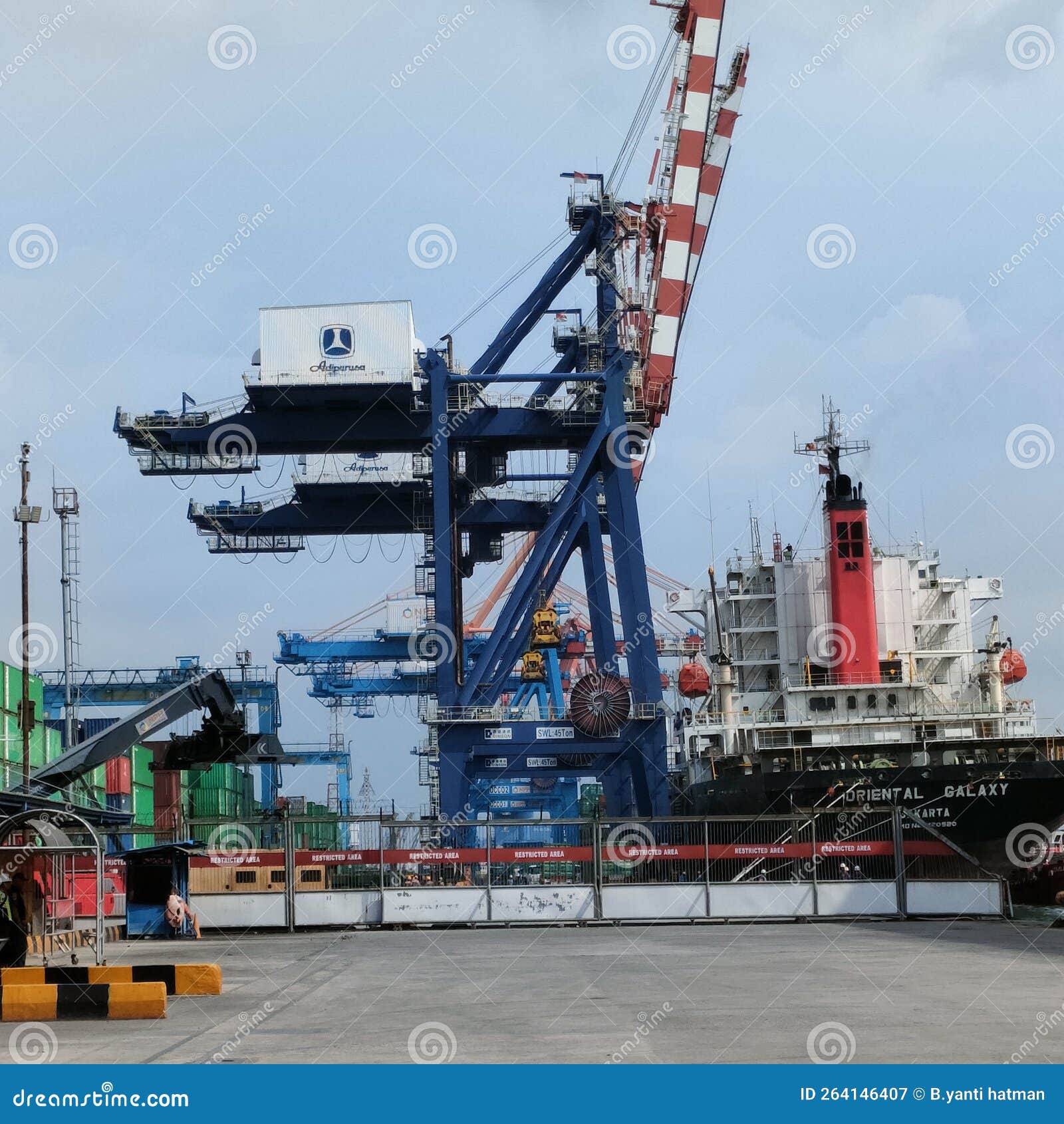 One day at Pelindo ship editorial photography. Image of pelindo - 264146407