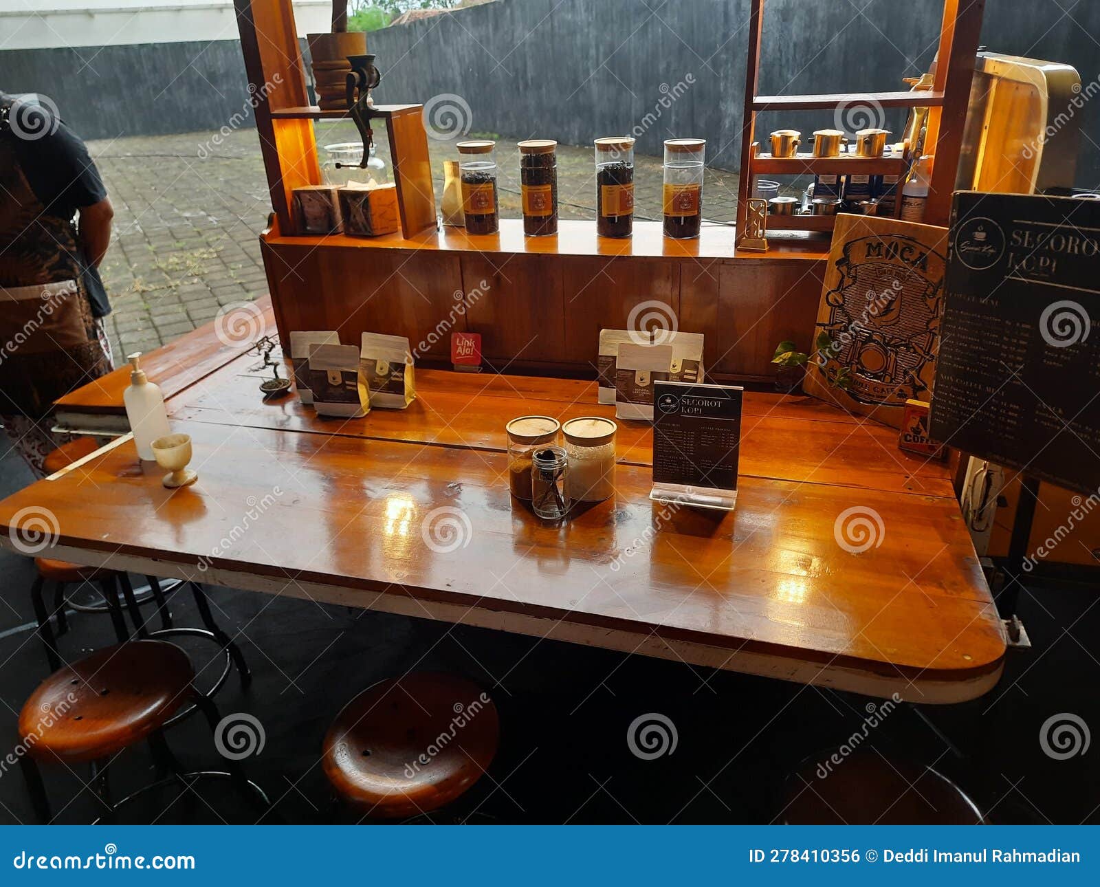 One of the Exhibition Stands Serving Coffee Drinks Editorial Photo ...