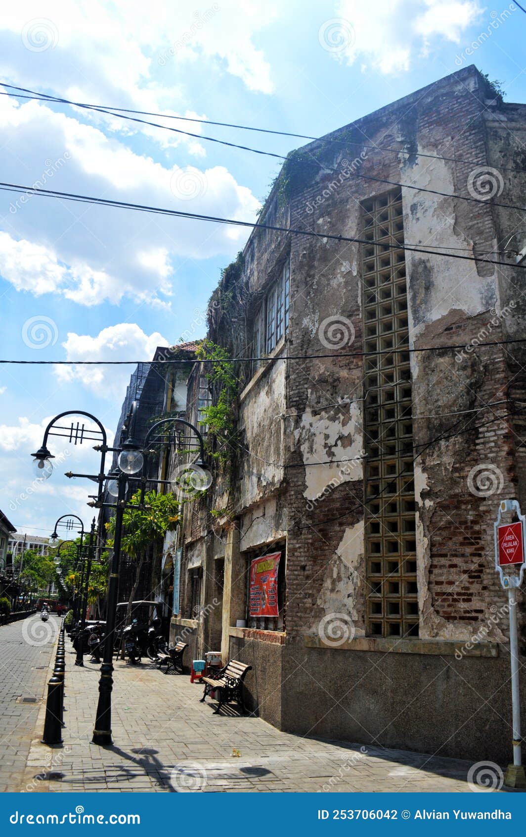 One of the Famous Streets in Downtown Semarang during the Day Editorial ...