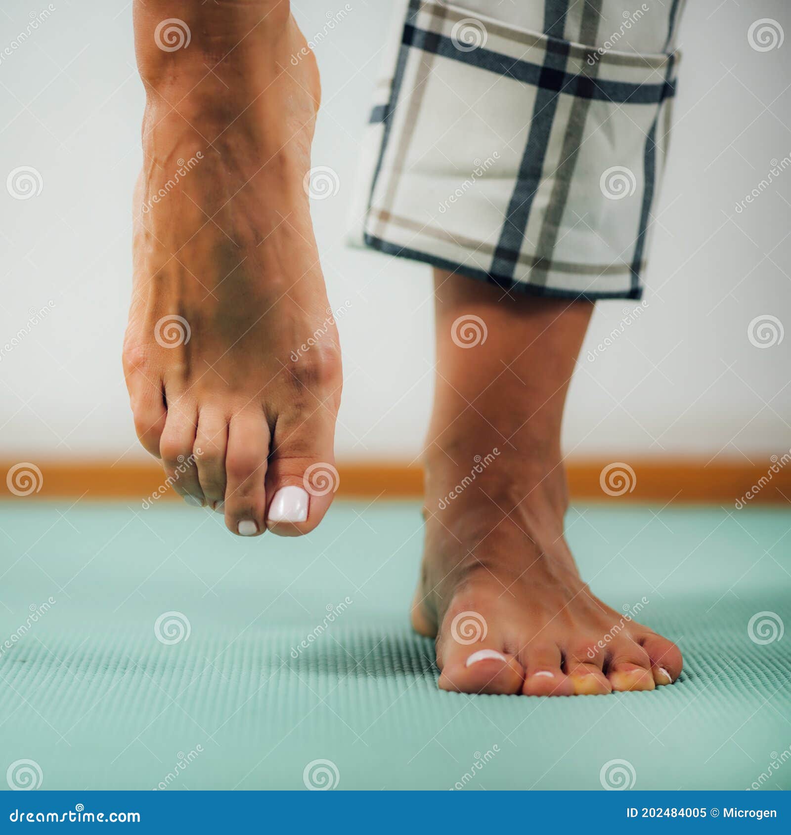 One Leg Stand Static Balance Test Stock Image - Image of crossed, woman ...