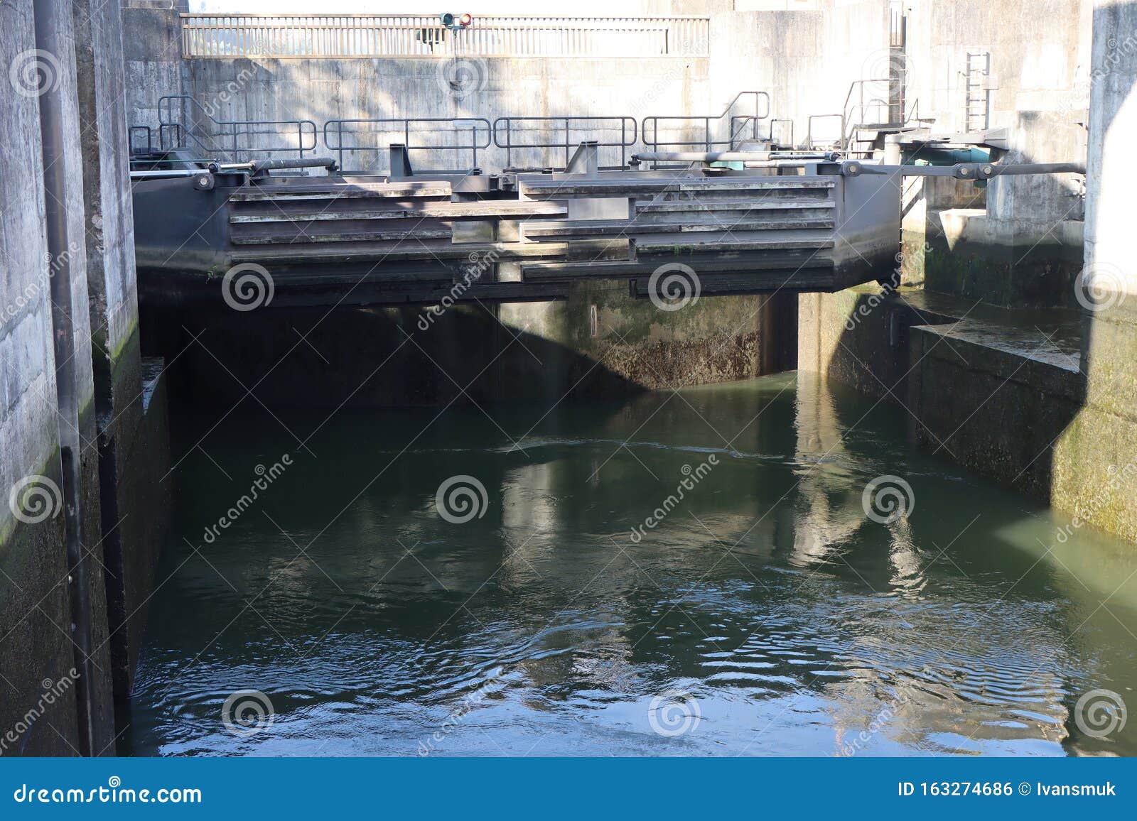 One of the Locks on the Navigable River Duoro Stock Photo - Image of ...