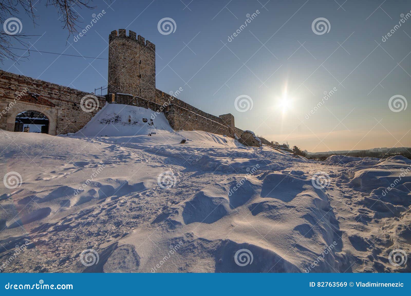 Gate in the Wall of the Fortress Stock Image - Image of wall, snowfield ...