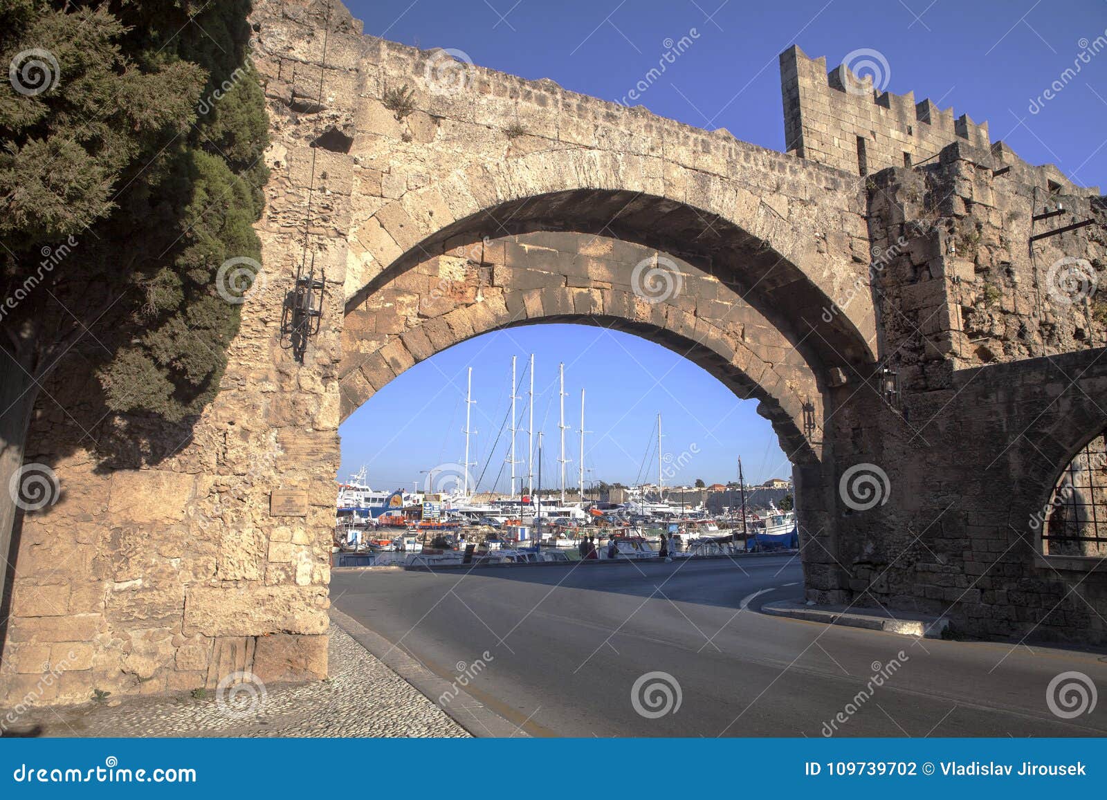 Old walls, Rhodes, Greece editorial photography. Image of wall - 109739702