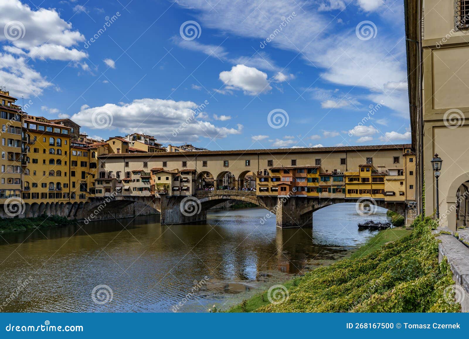 One of the Oldest Bridges in Florence, the Bridge of Goldsmiths Stock ...