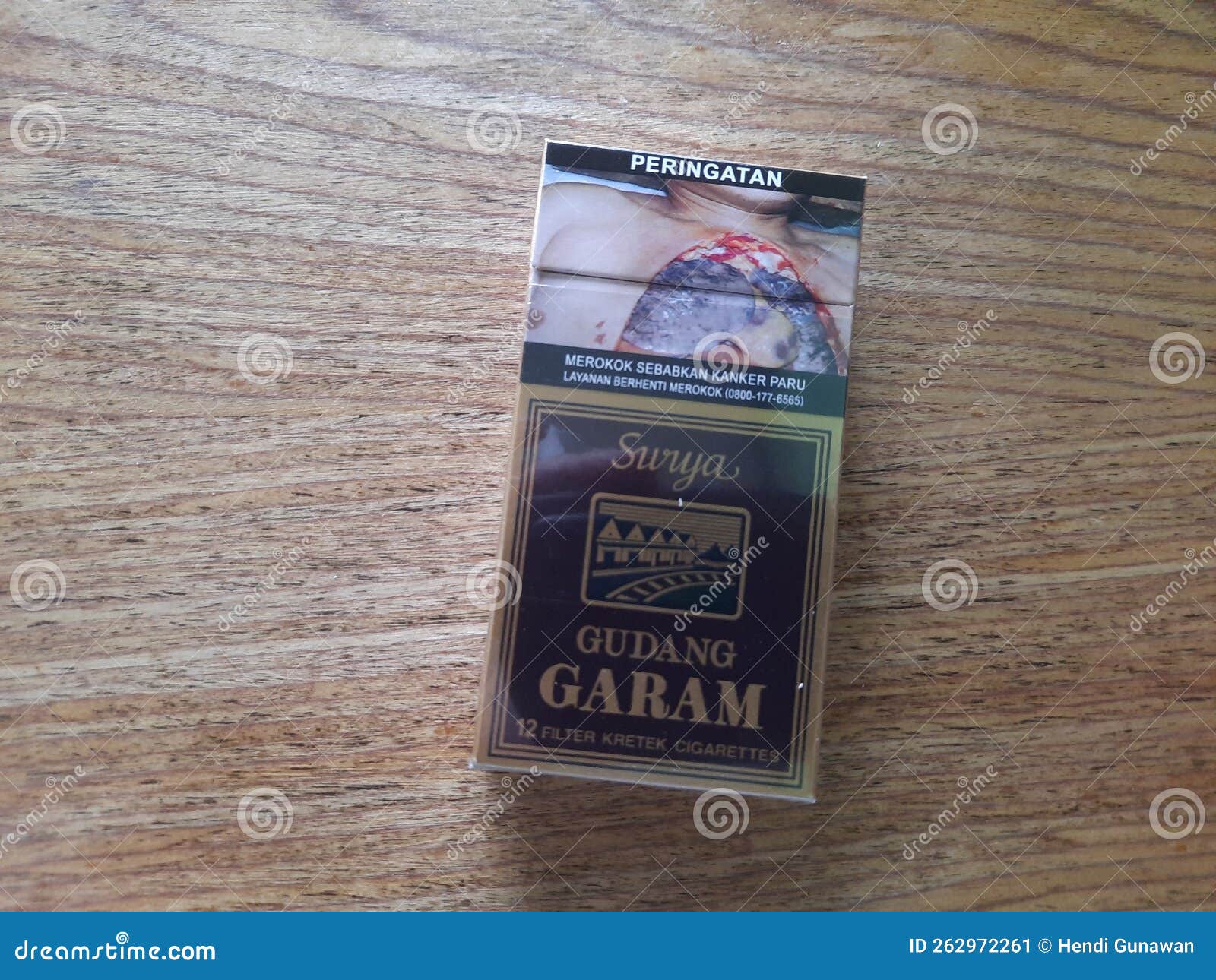 One Pack of Cigarrette on the Table Editorial Photo - Image of kretek ...