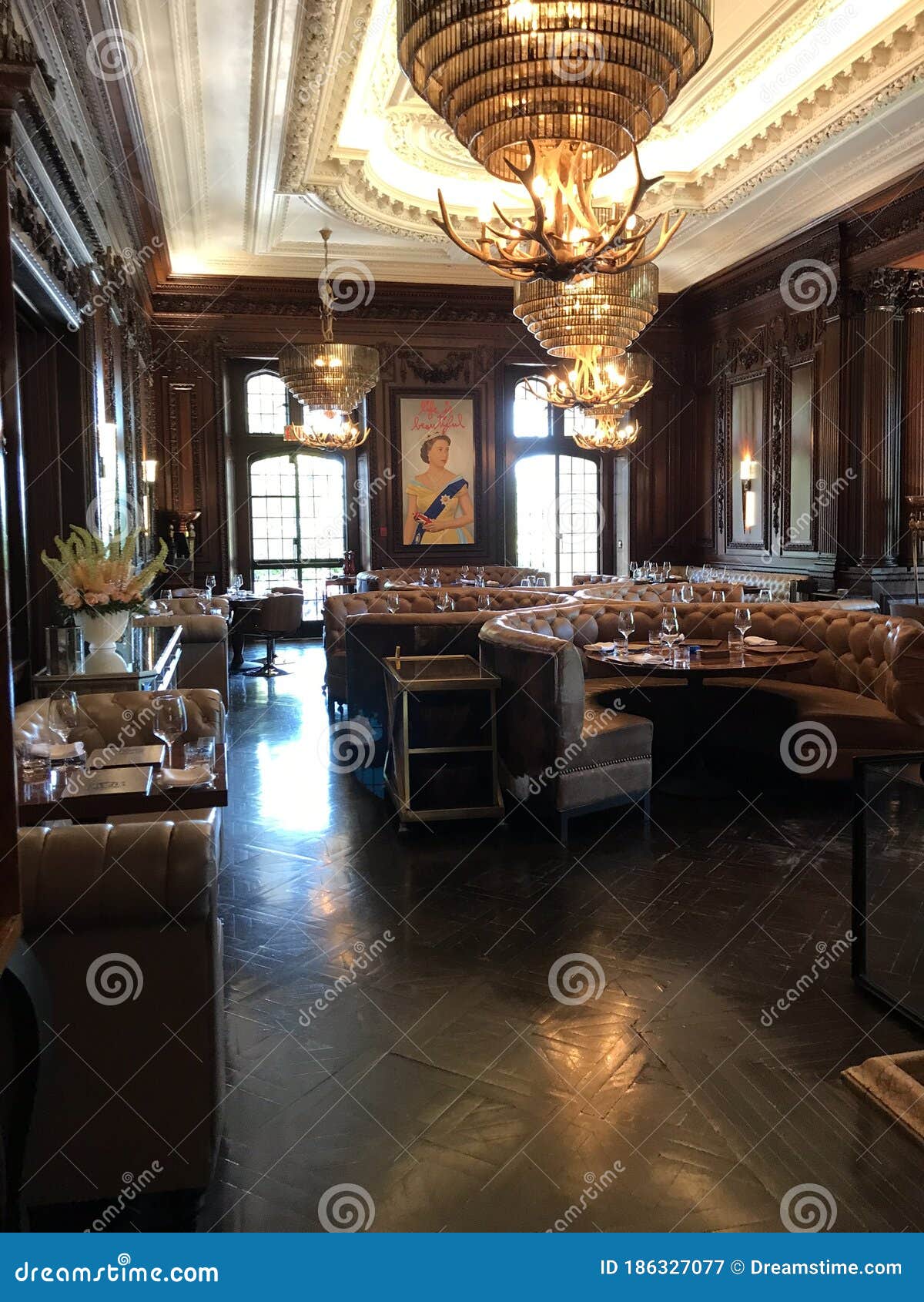 Castle inside in Toronto editorial photography. Image of place - 186327077