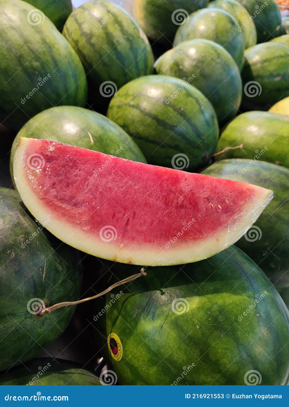 One Slice of Fresh Red Watermelon Stock Image - Image of leaf, drink ...