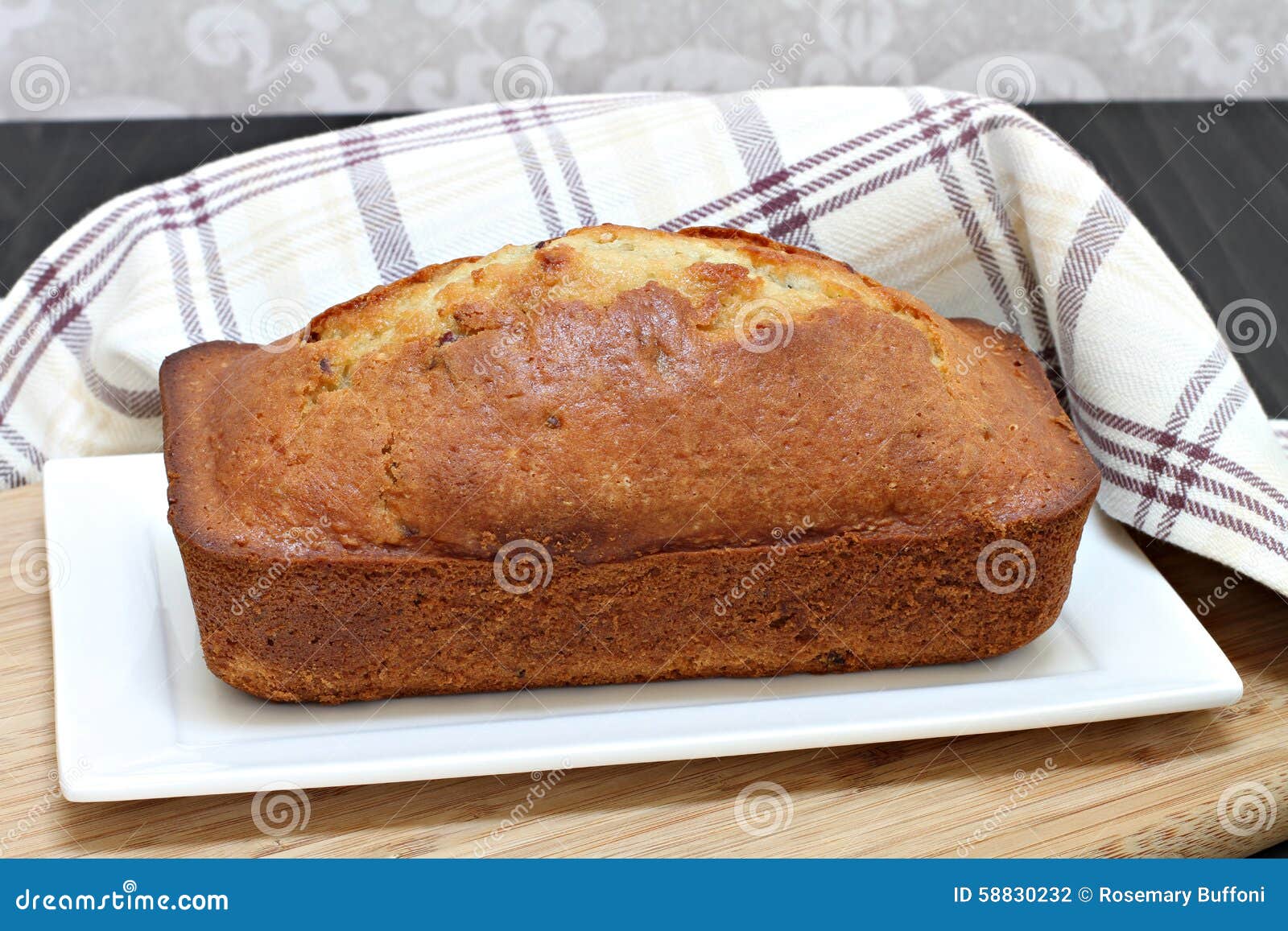 One Whole Pound Cake, Side View. Stock Photo - Image of fresh, plain ...