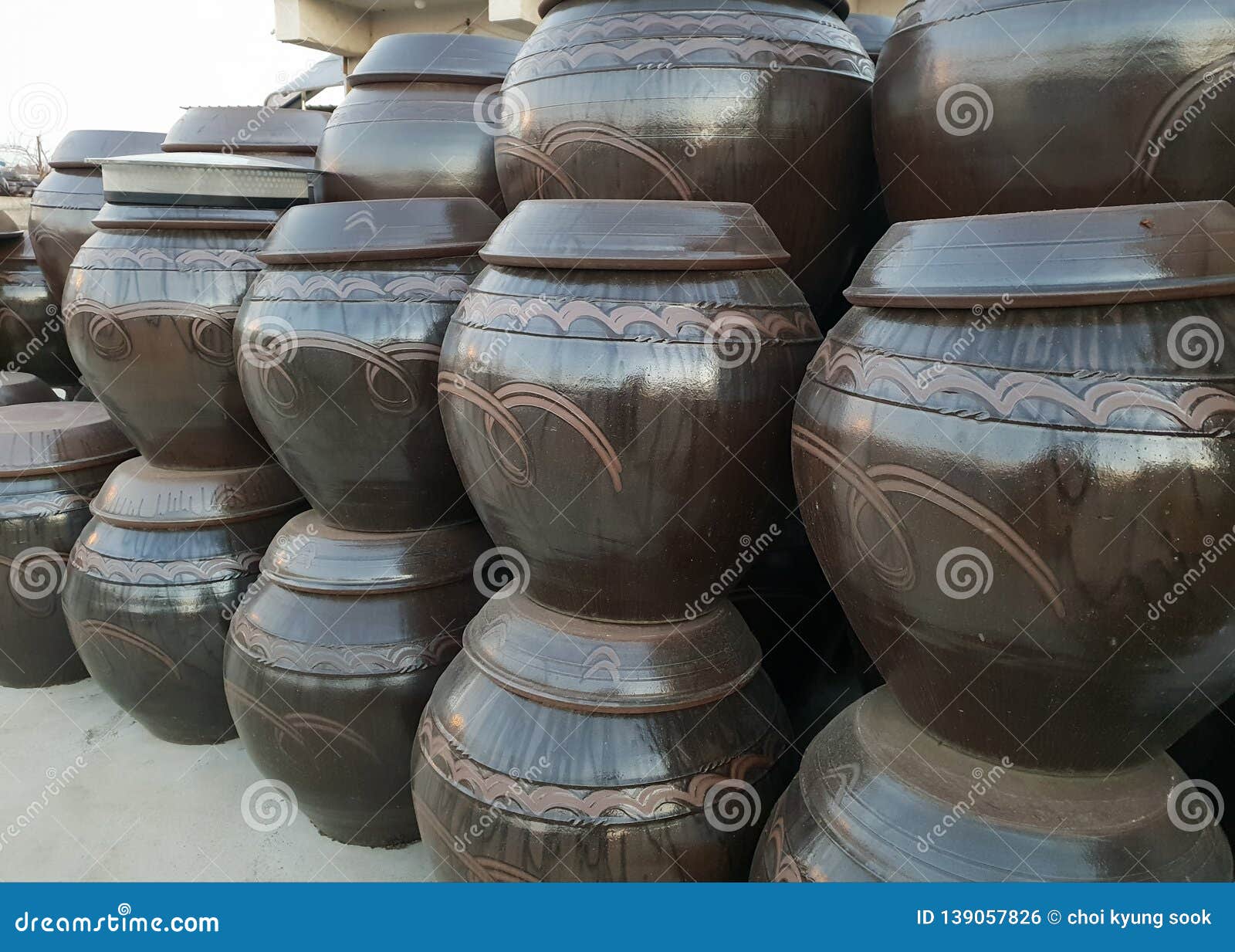 Onggi stock photo. Image of ceramicware, korean, traditional - 139057826