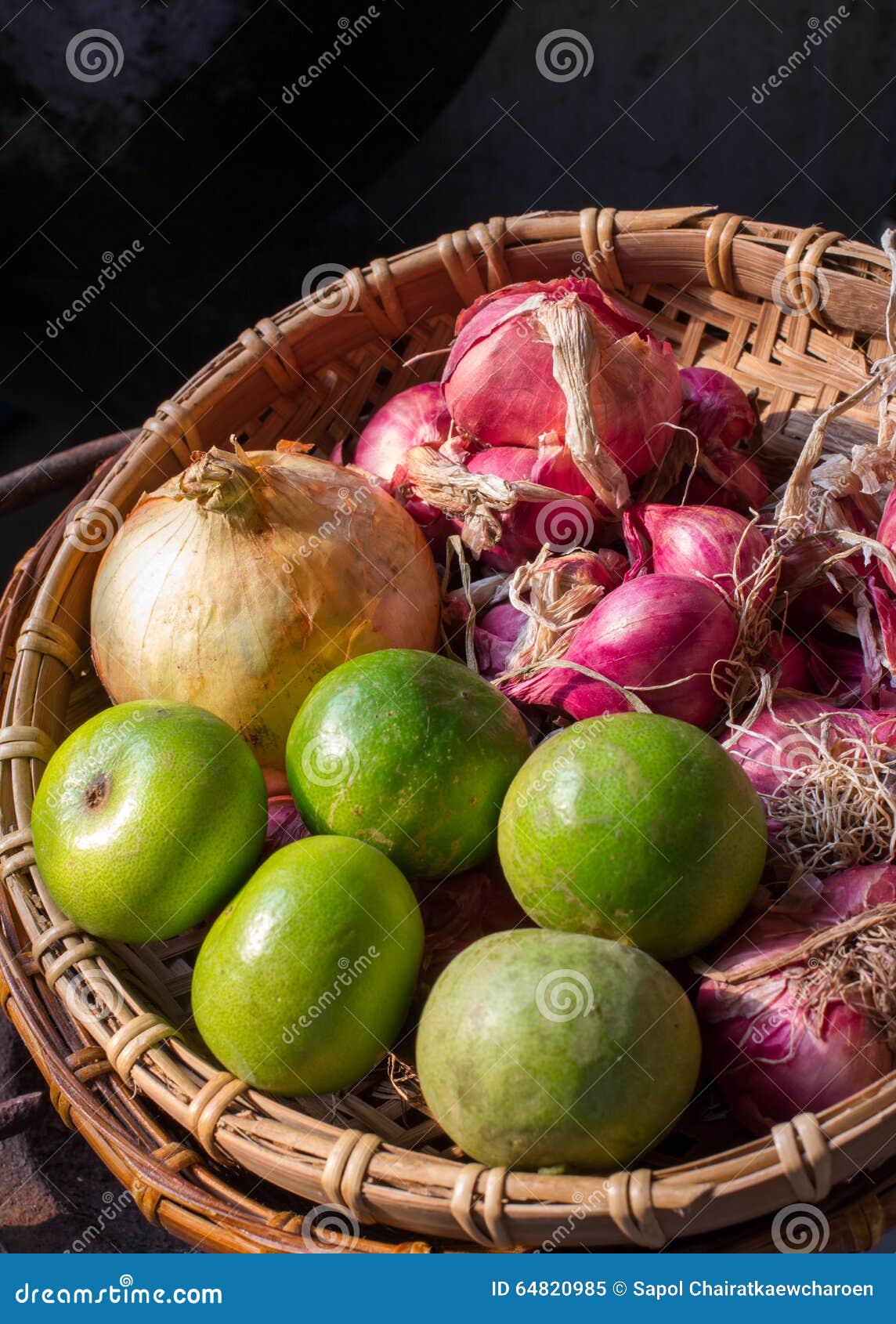 Onion lemon in basket stock image. Image of onion, vegetable - 64820985