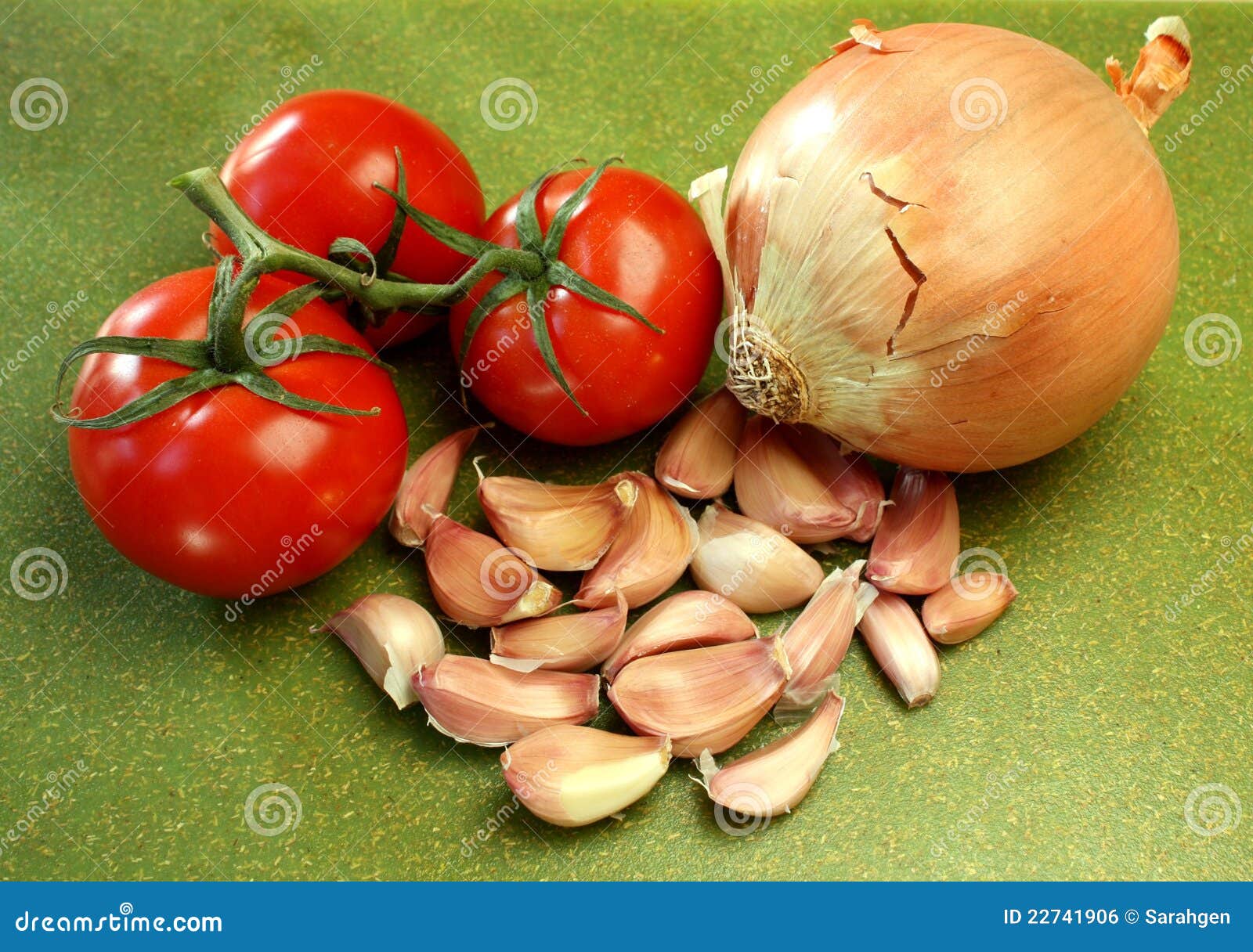 Onion, Tomatoes, and Garlic Stock Photo - Image of onion, fresh: 22741906