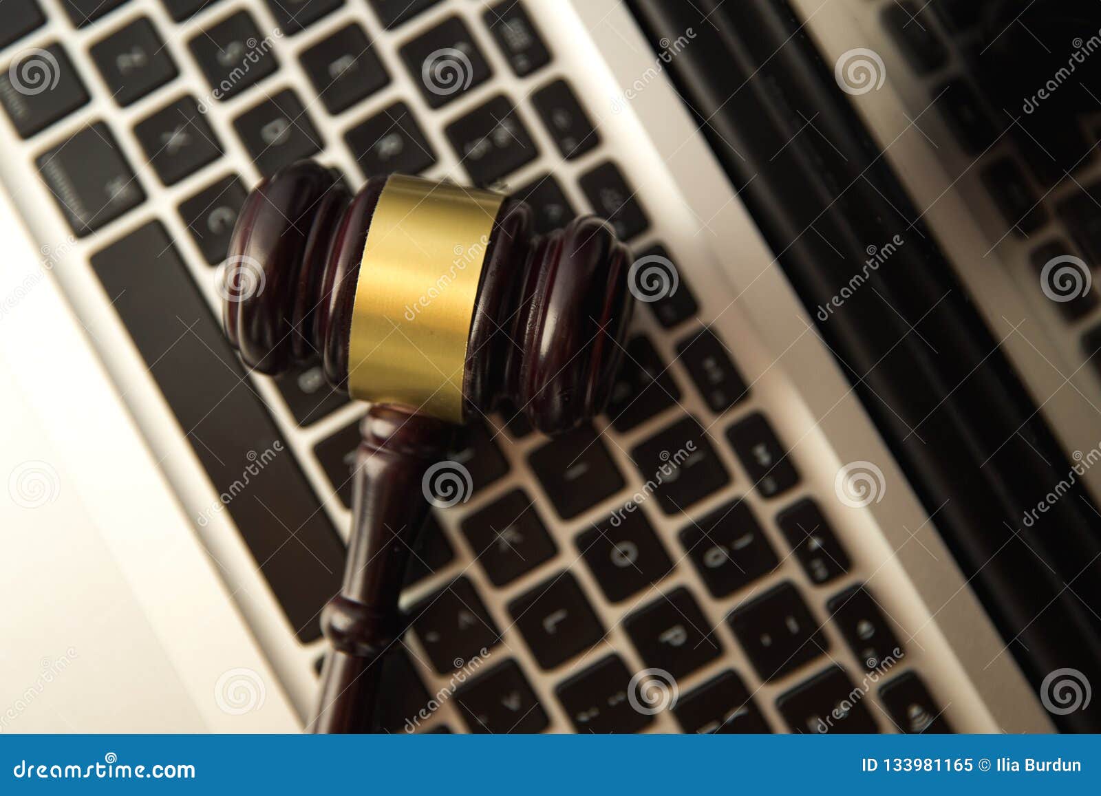 Online Auction Concept. Auction or Judge Gavel on a Computer Keyboard ... Online Auction Concept. Auction or Judge Gavel on a Computer Keyboard ...