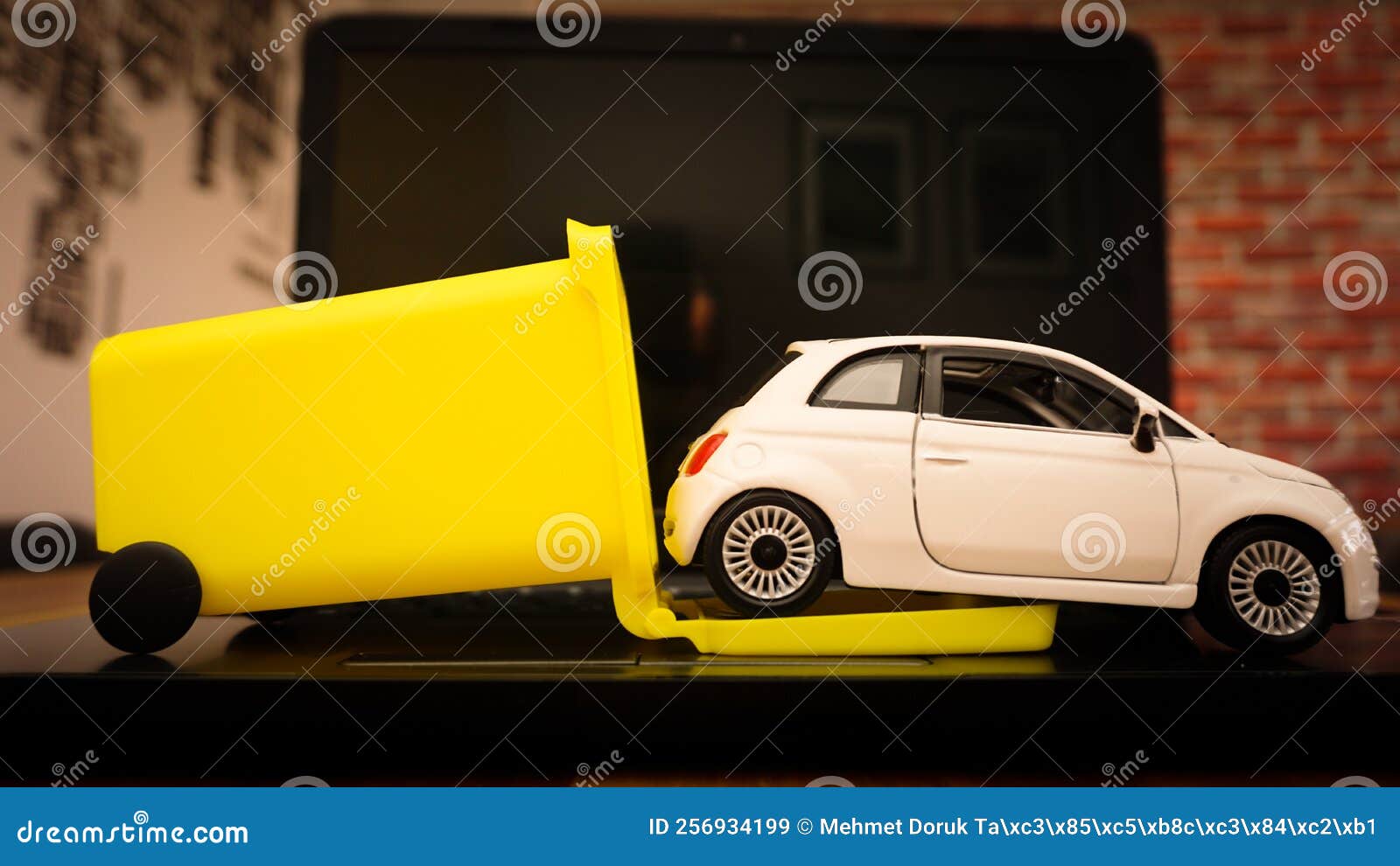 Online Car Recycling Concept Illustration with Miniature Objects Stock ...