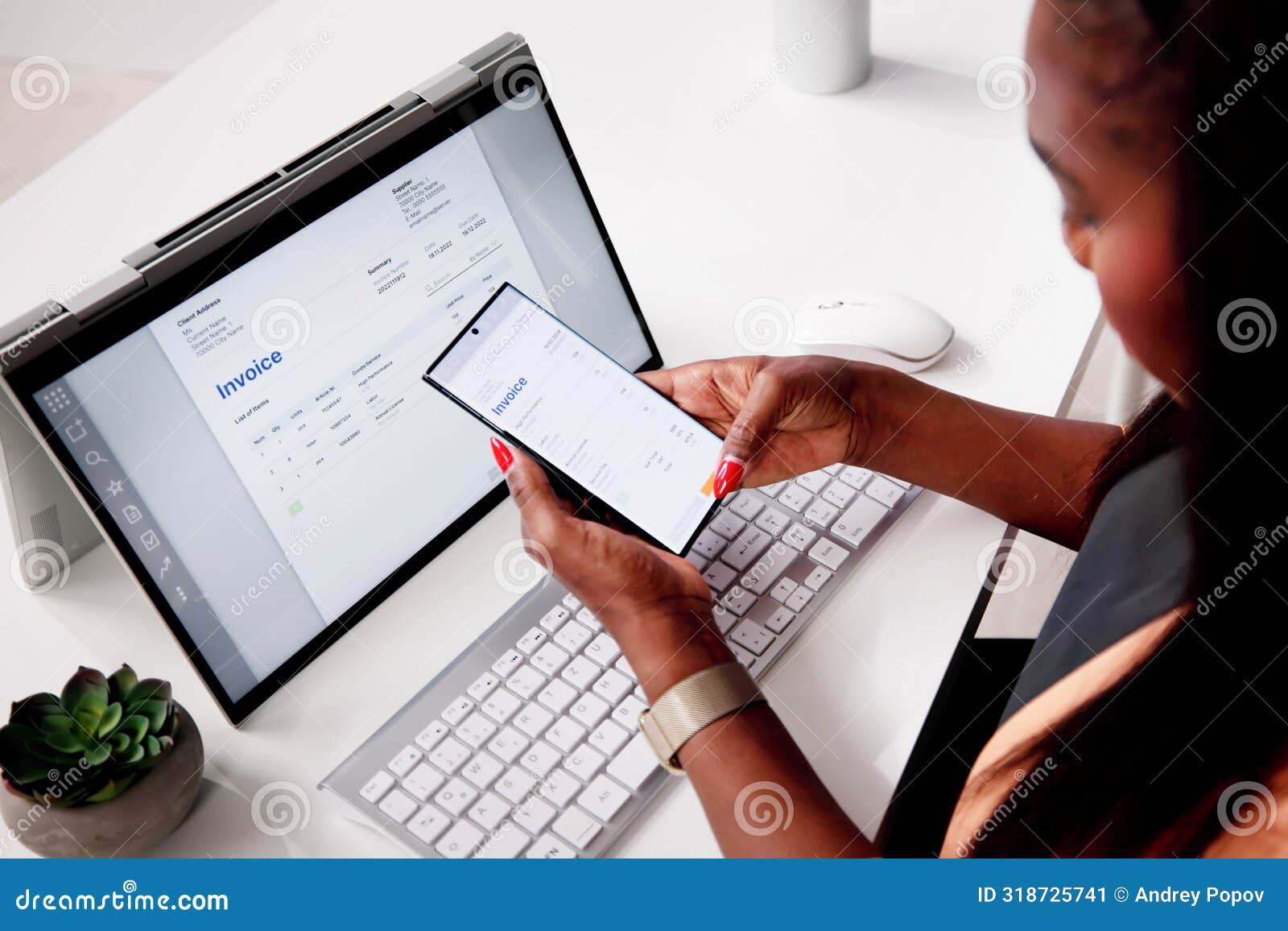 Online Digital E Invoice stock image. Image of black - 318725741