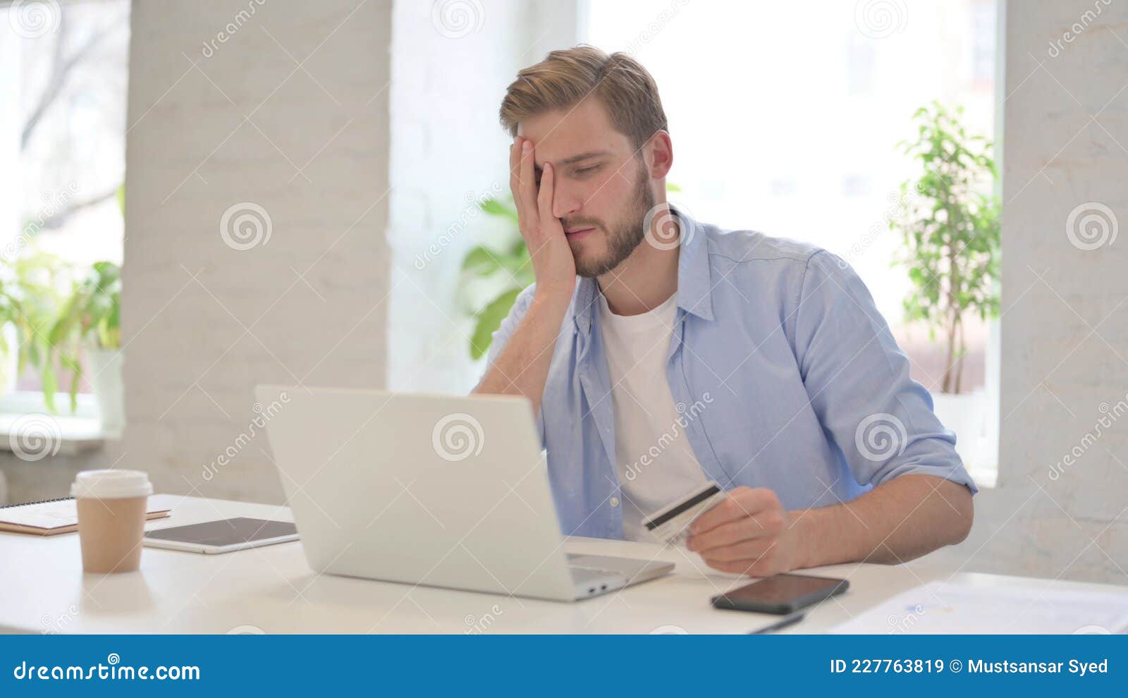 Online Payment Failure for Young Man Stock Image - Image of commerce ...
