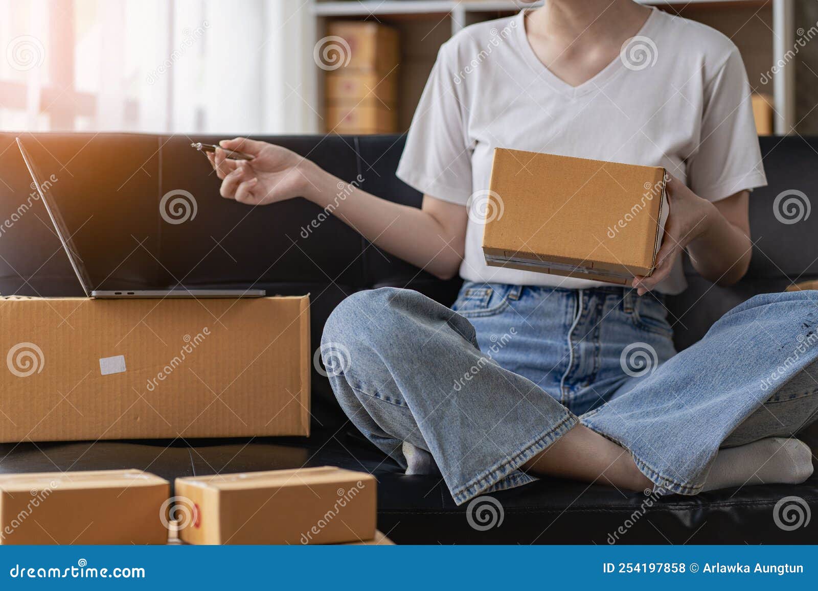 Online Store, Small Business Owner, Box Operator, E-commerce, Stock ...