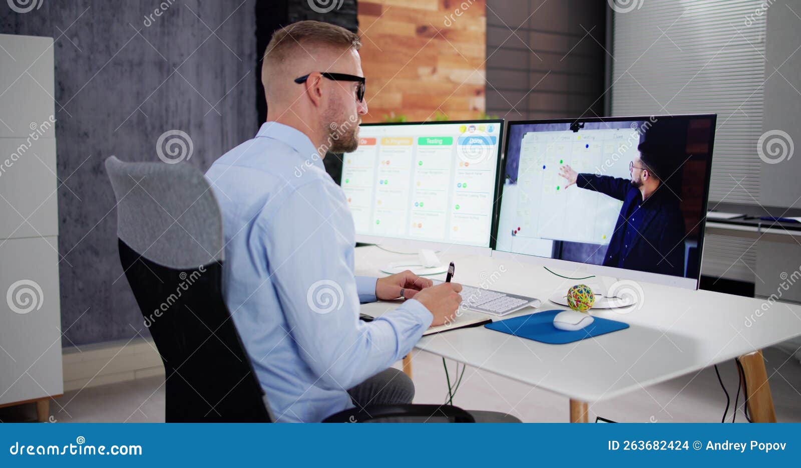 Online Virtual Lecture or Tutorial Meeting Stock Photo - Image of ... Online Virtual Lecture or Tutorial Meeting Stock Photo - Image of ...
