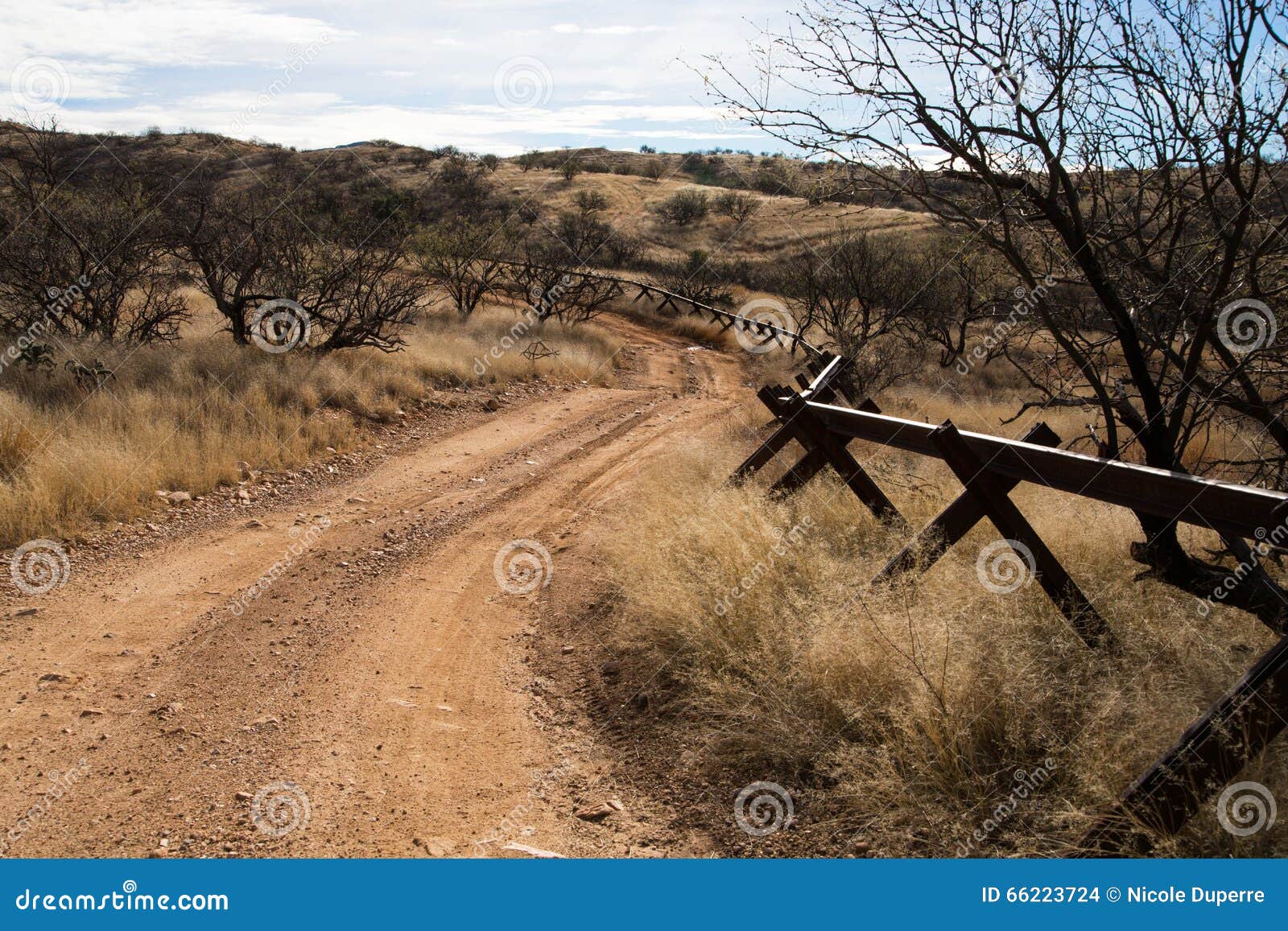 Ons-Mexicaanse Grens, Sasabe, AZ, Stock Foto - Image of wild, grens ...