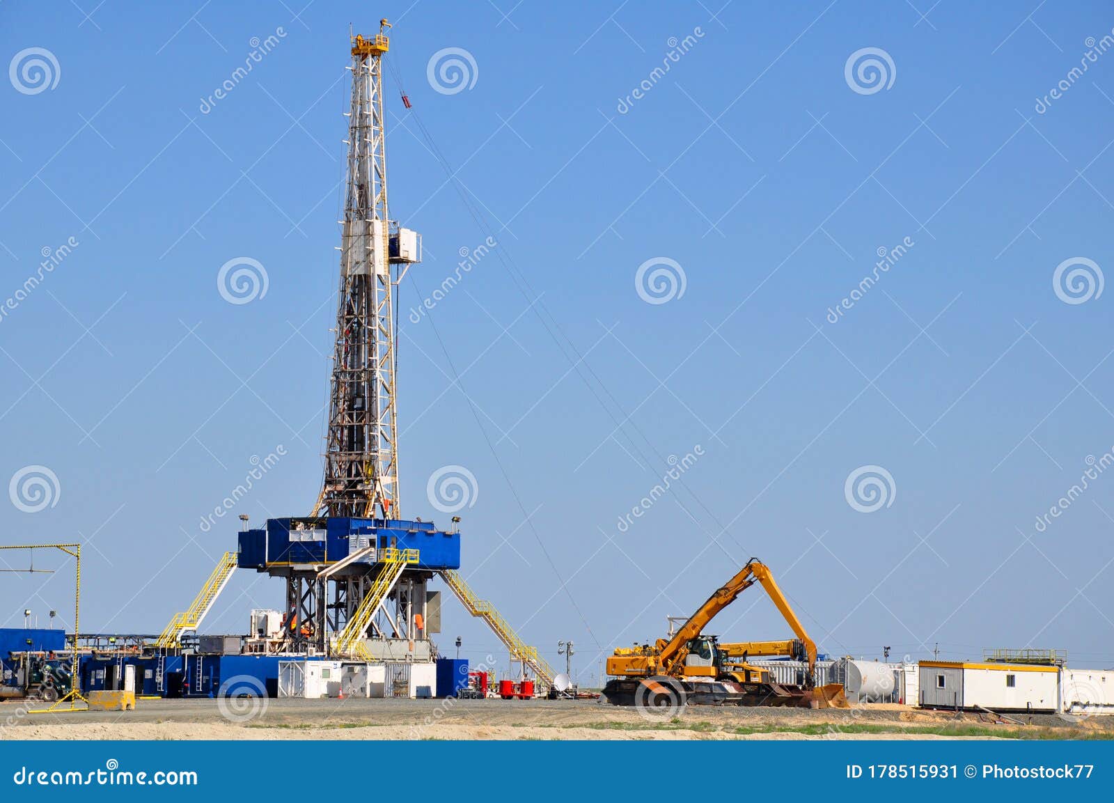 The onshore drilling rig stock image. Image of derrick - 178515931