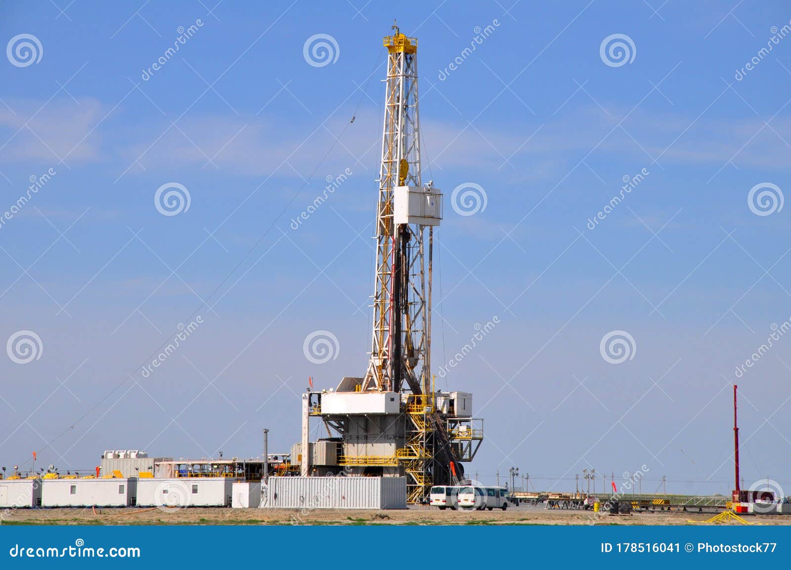 The onshore drilling rig stock image. Image of industry - 178516041