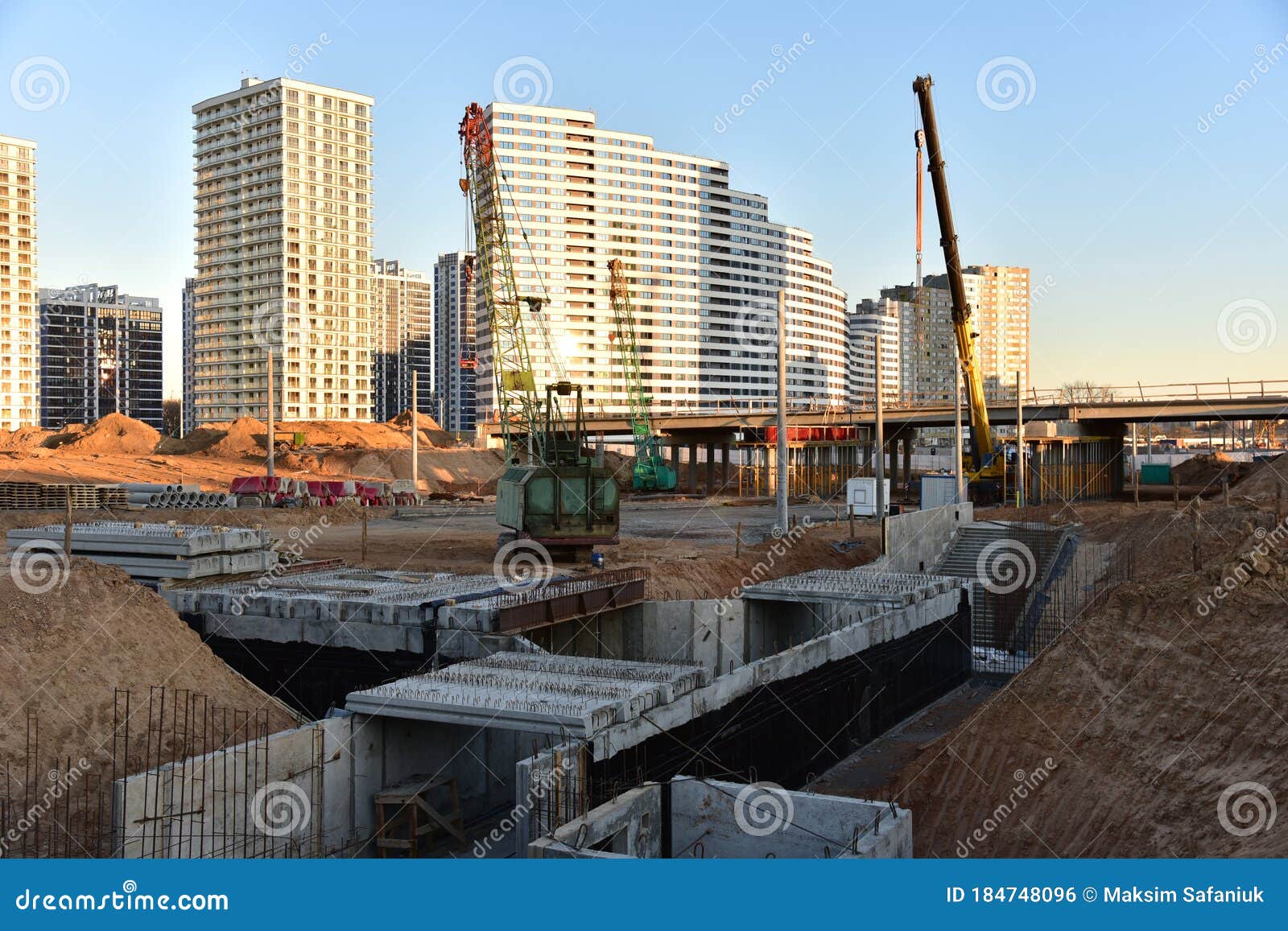 Ð¡onstruction Of An Underground Pedestrian Crossing At The Intersection ...