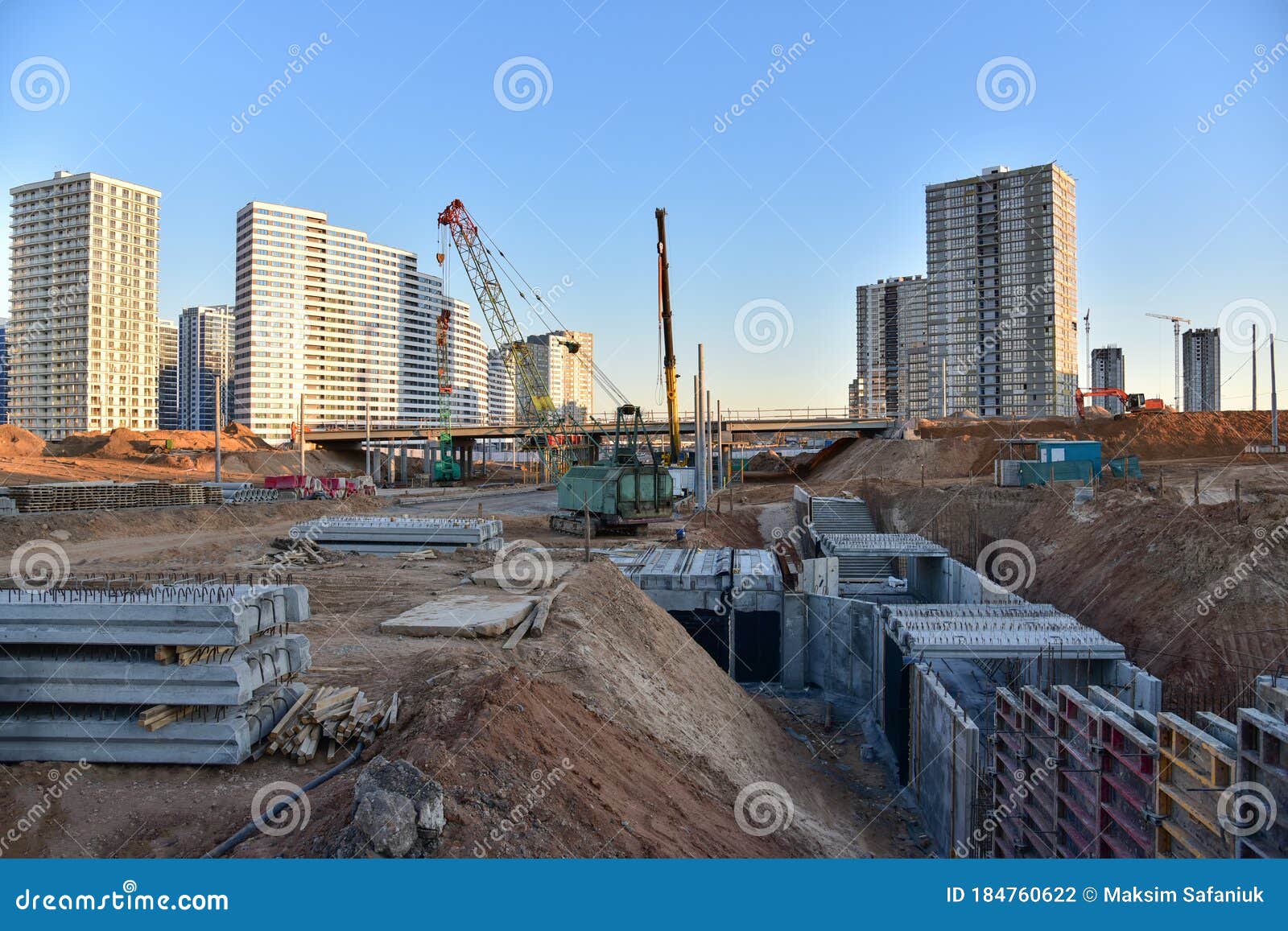 Ð¡onstruction Of An Underground Pedestrian Crossing At The Intersection ...
