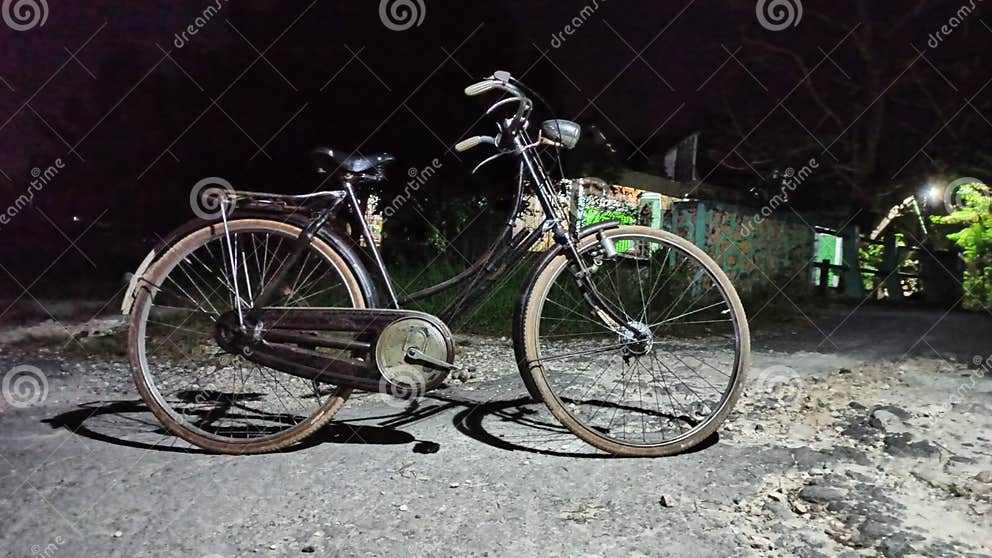 Onthel stock image. Image of tarmac, onthel, vehicle - 201888401