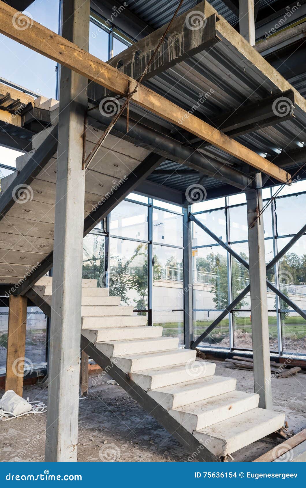 Onvolledige Concrete Verticale Trap, Stock Foto - Image of gebouw, huis ...