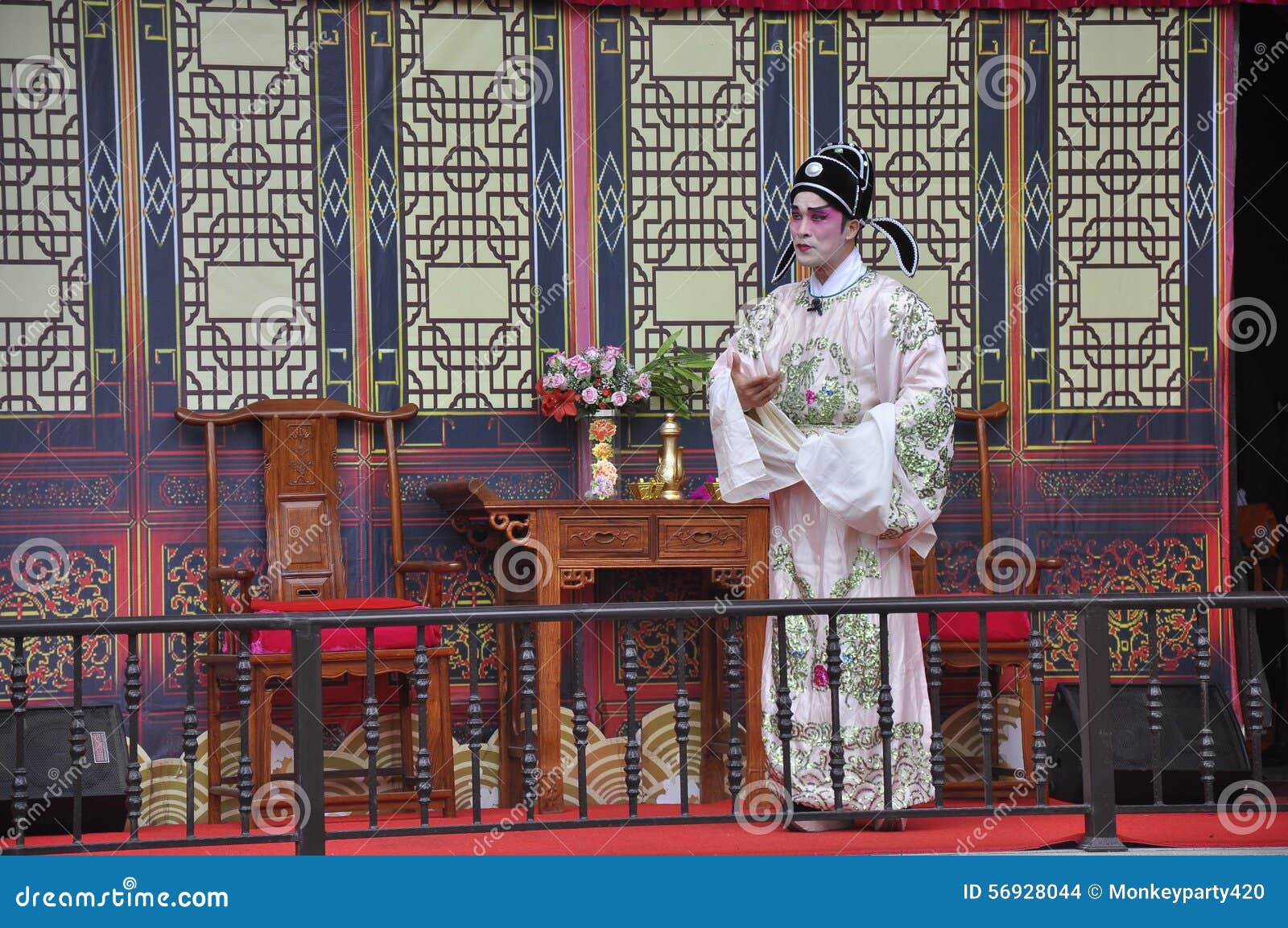 Opéra chinois de Cantonese image stock éditorial. Image du activité ...