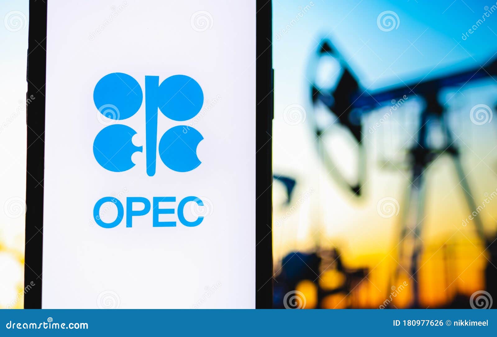 OPEC Logo on the Smartphone Screen. Editorial Photo - Image of logo ...