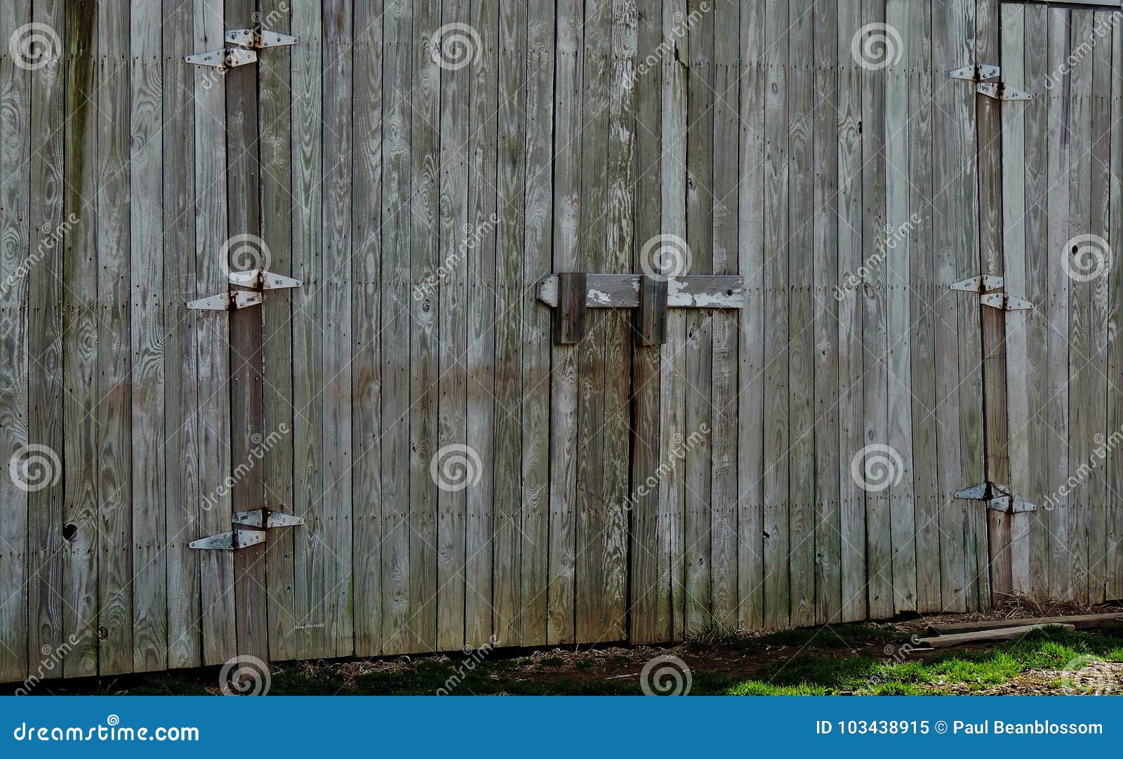 Open the Barn Door stock image. Image of doors, wooden - 103438915