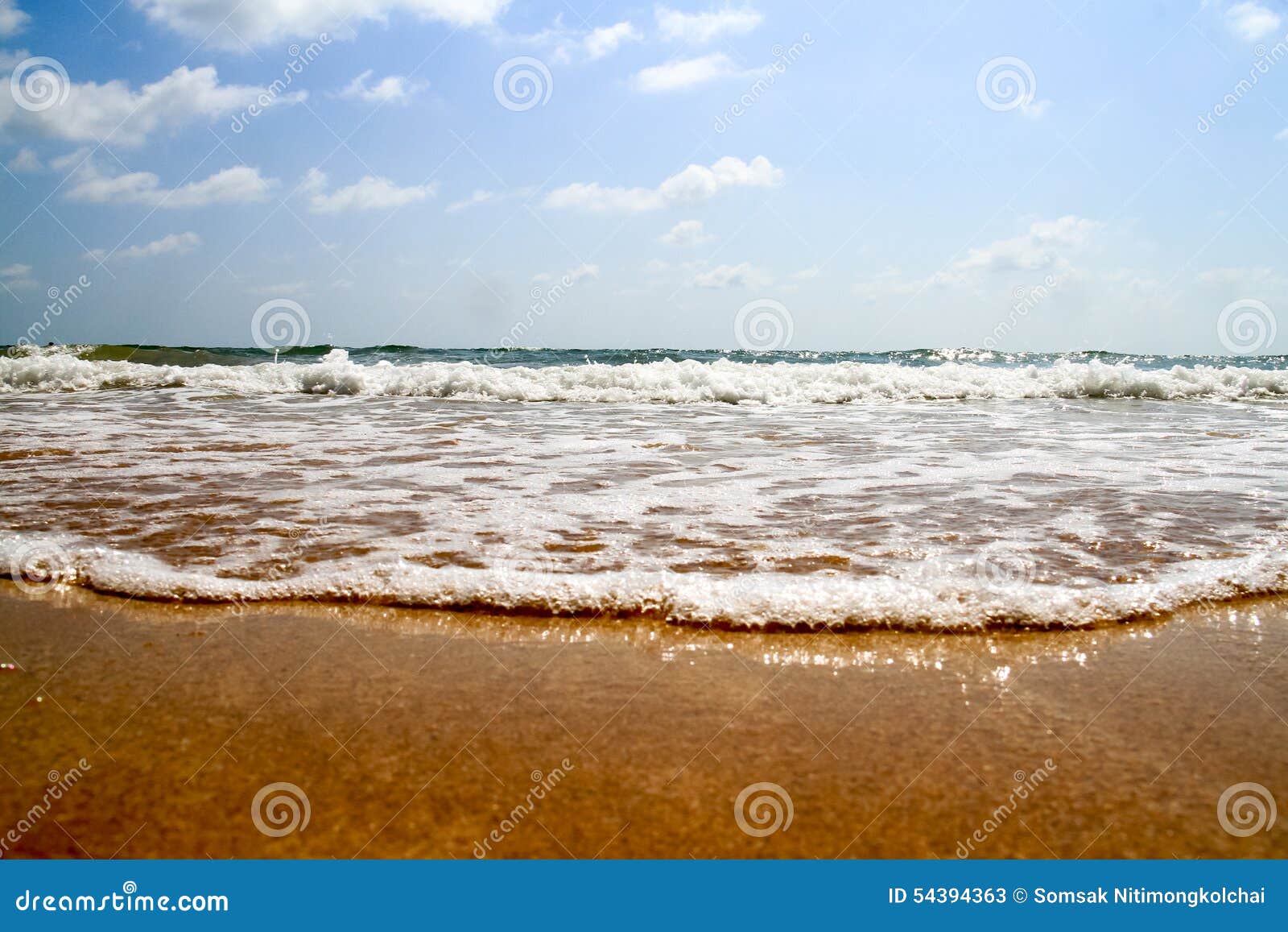 Open Beach with Waves Breaking Stock Image - Image of empty, scenic ...