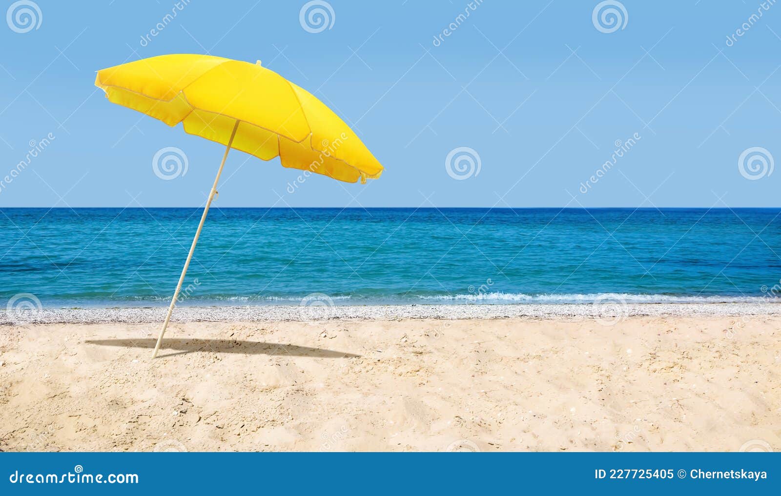 Open Big Beach Umbrella on Sandy Coast Stock Image - Image of horizon ...