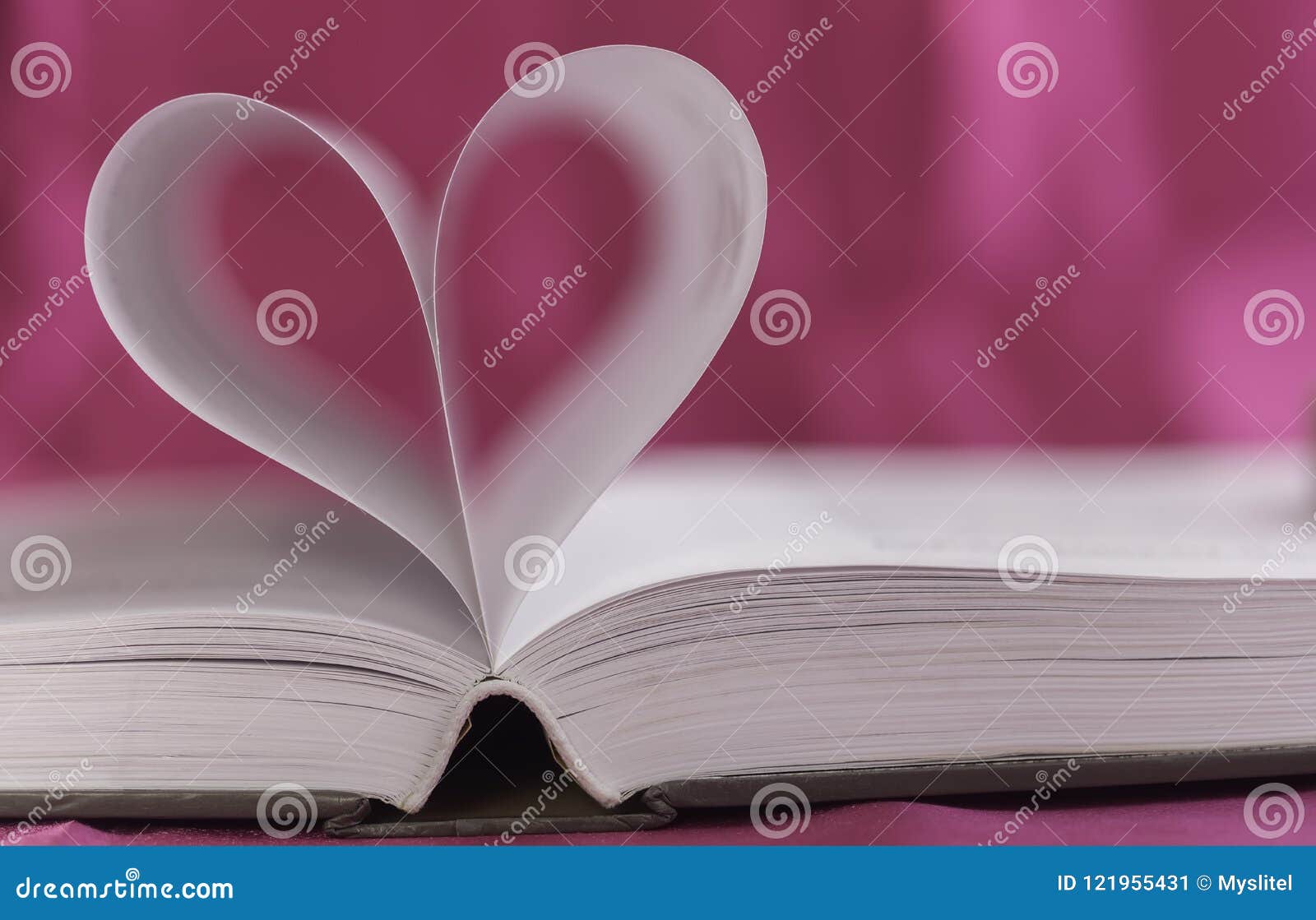 Book In Heart Shape On Wood Desk At Library For Reading Education ...