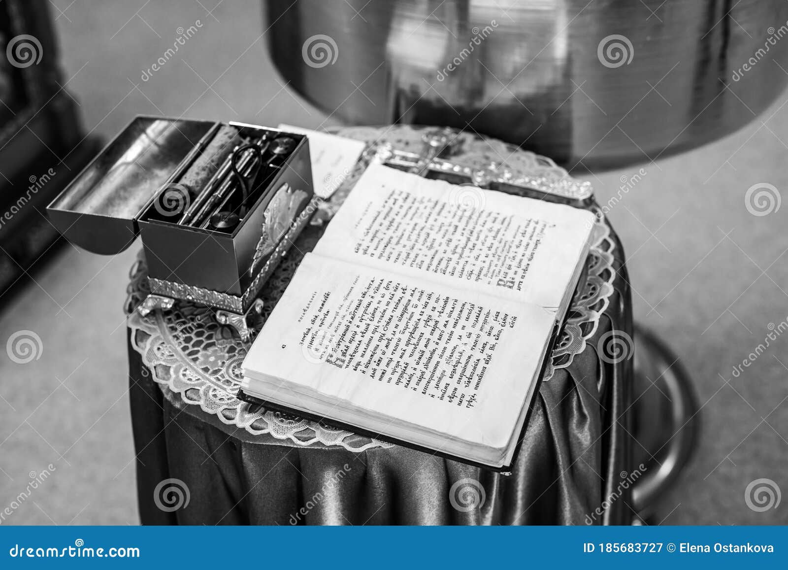 Open Bible On The Altar Editorial Photo | CartoonDealer.com #185683727