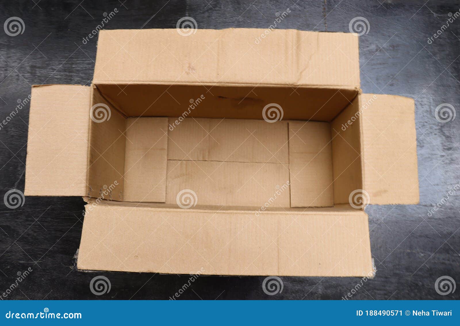 Open Box Cardboard with Black Background Stock Image - Image of open ...