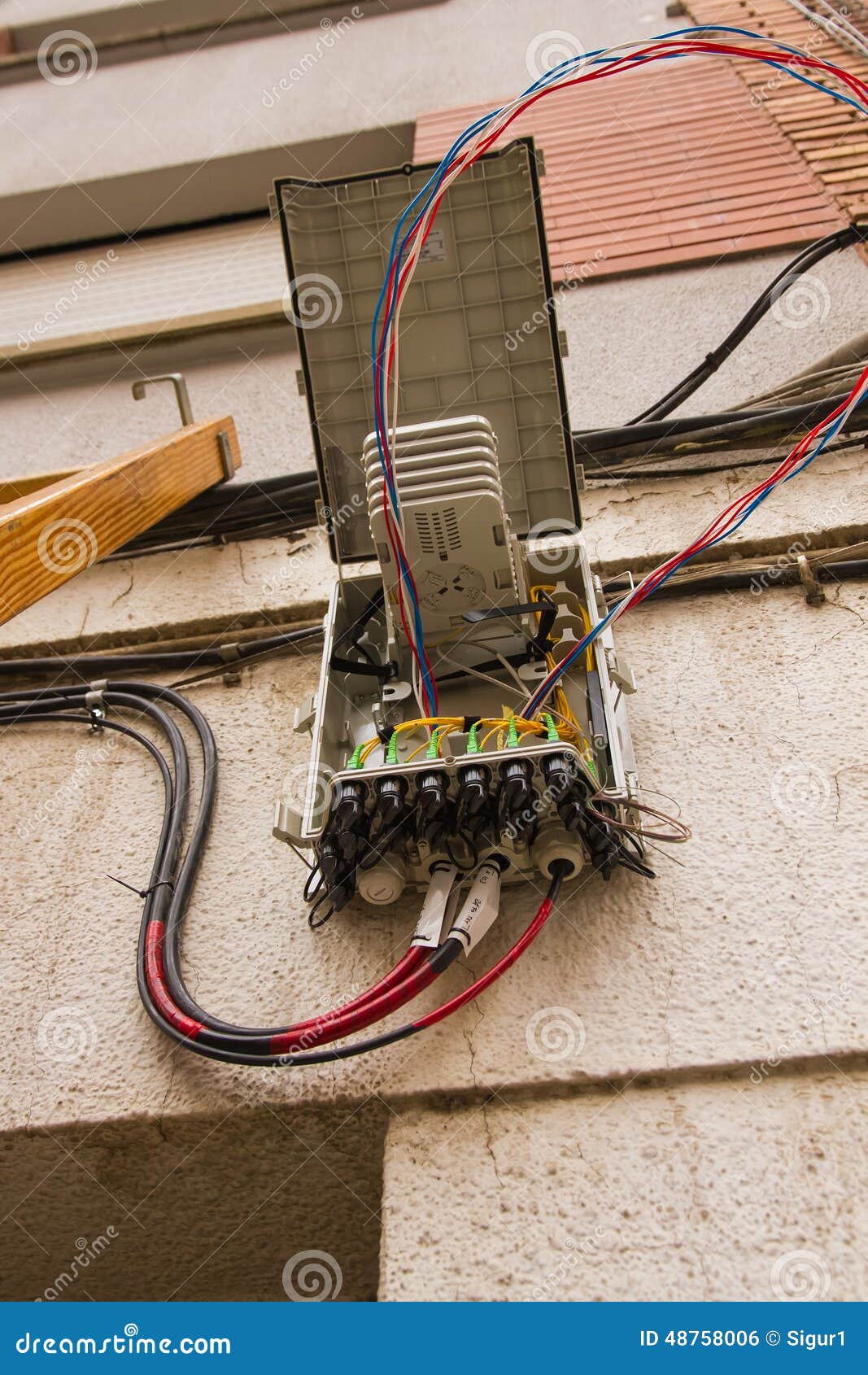 130 Open Cabling Stock Photos - Free & Royalty-Free Stock Photos from ...