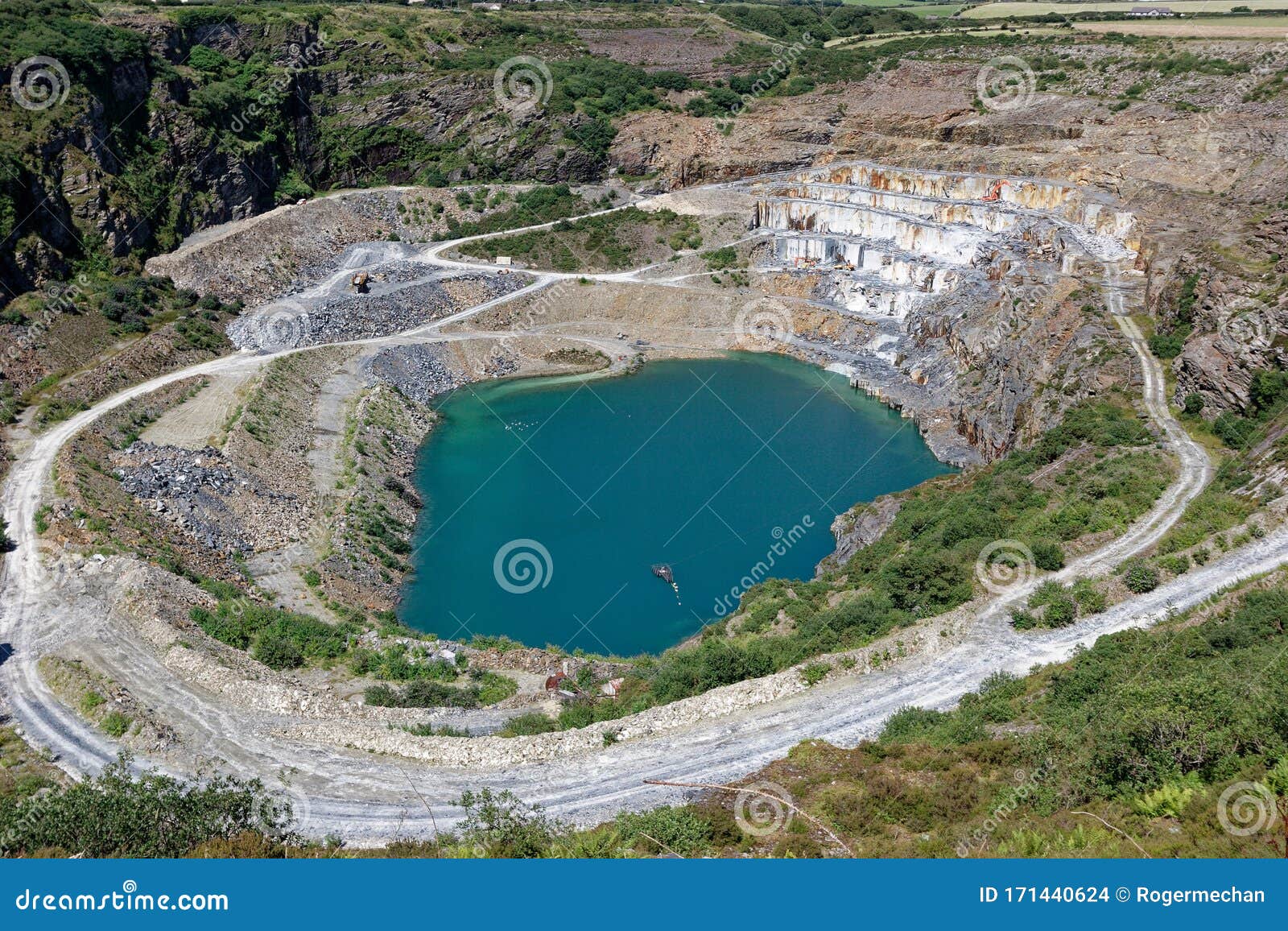 Delabole Slate Quarry, Cornwall England. Editorial Stock Image - Image ...
