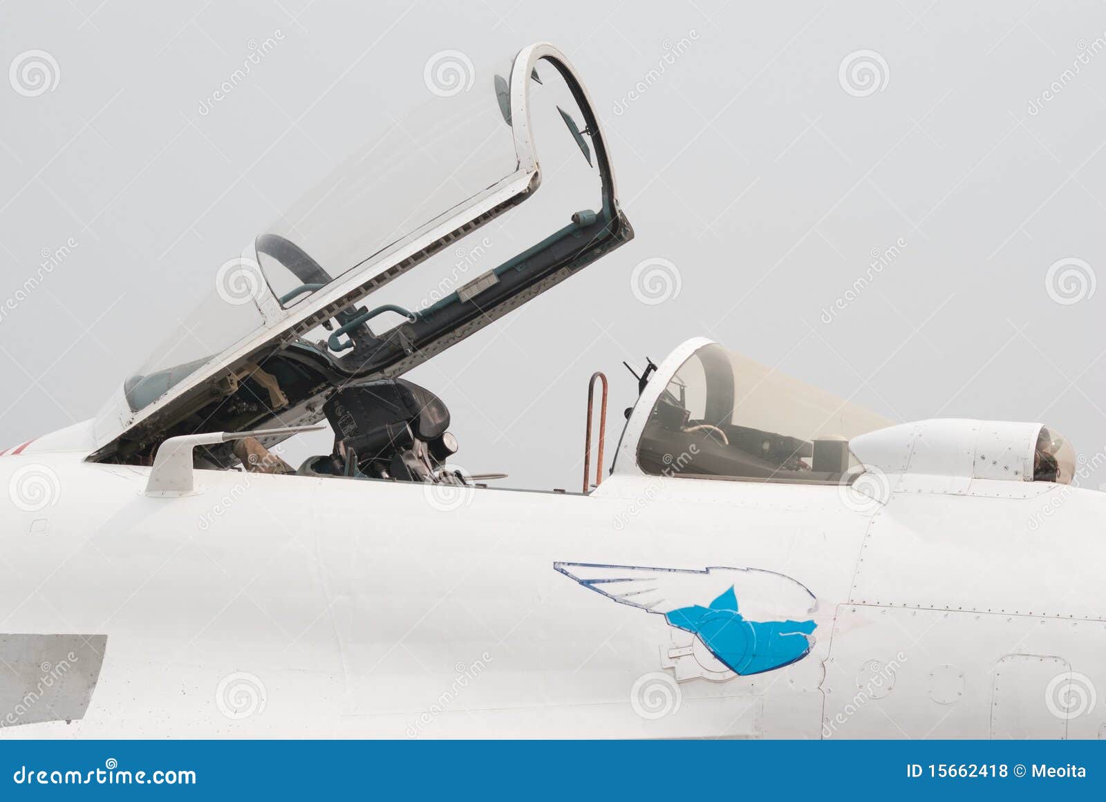 Open cockpit of Su-27 jet editorial stock photo. Image of show - 15662418