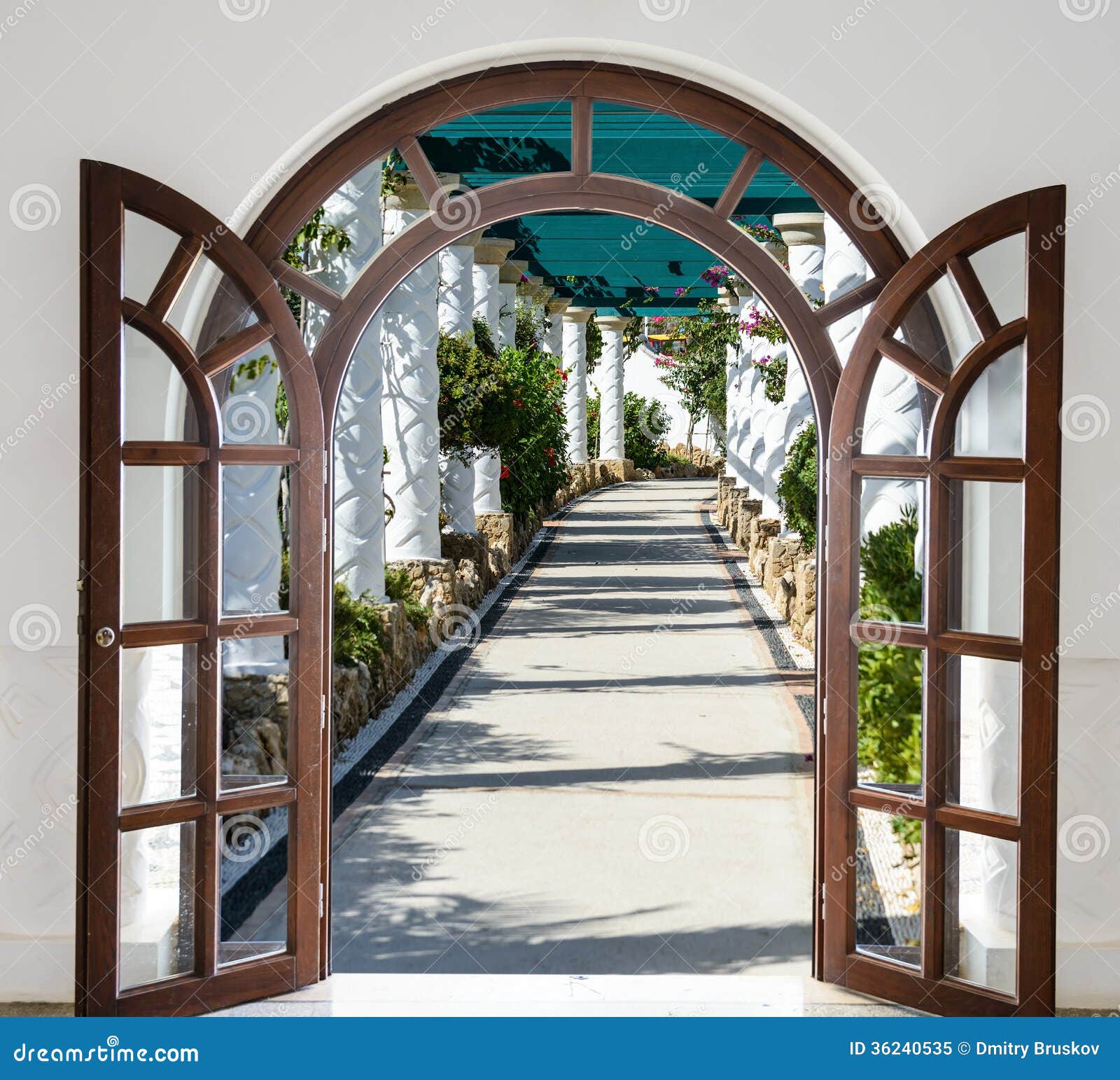 Open Door Arch Access To the Alley Stock Image - Image of european ...