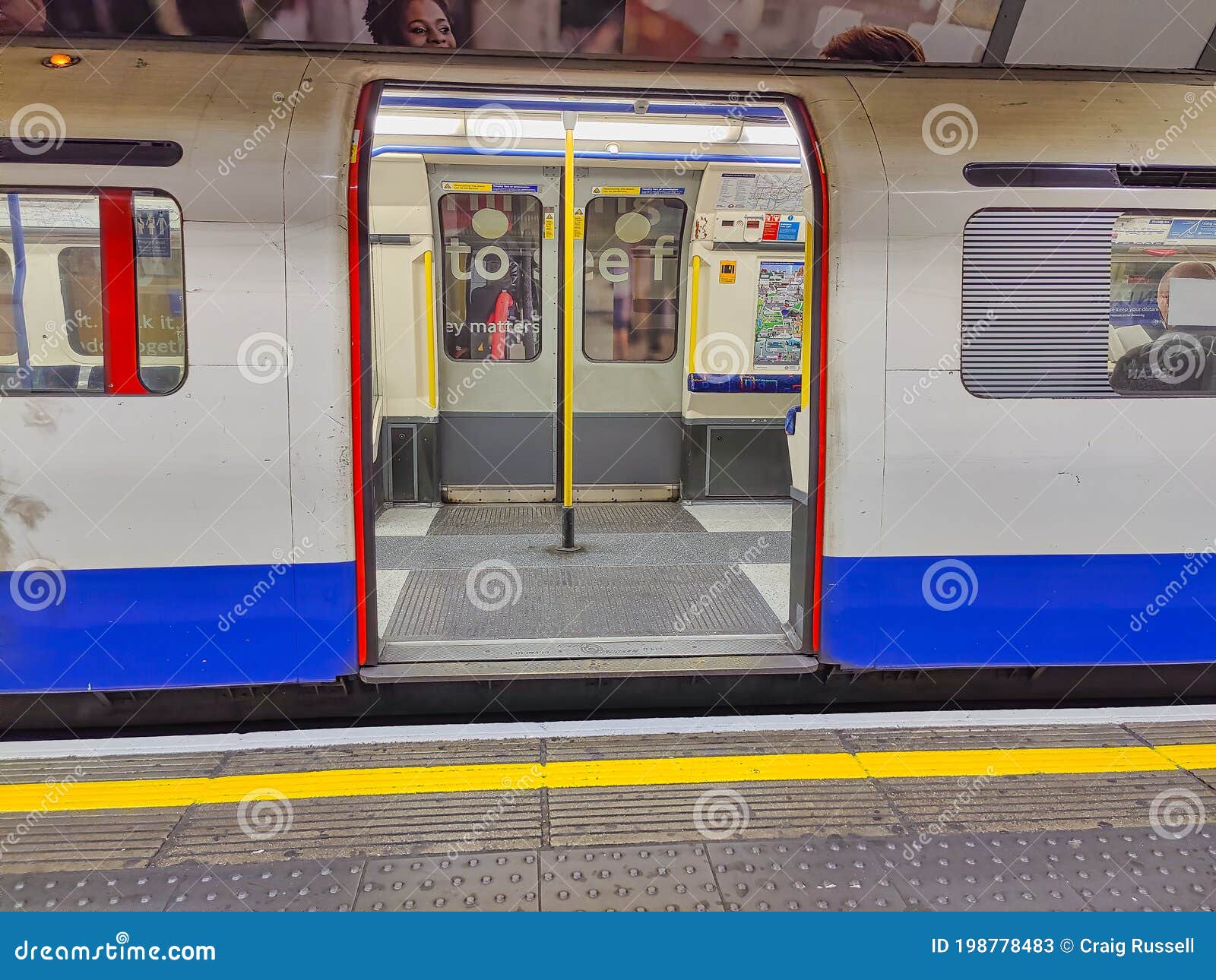 Open Doors of a London Underground Tube Train Editorial Stock Photo ...