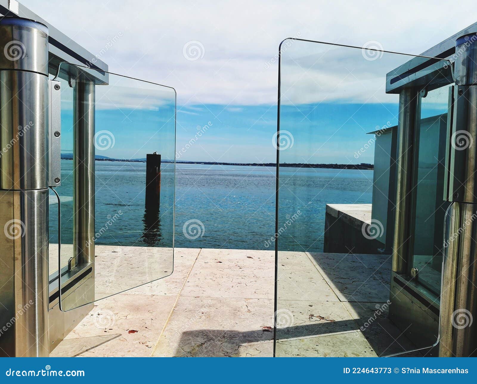 Open doors to the ocean stock image. Image of architecture - 224643773