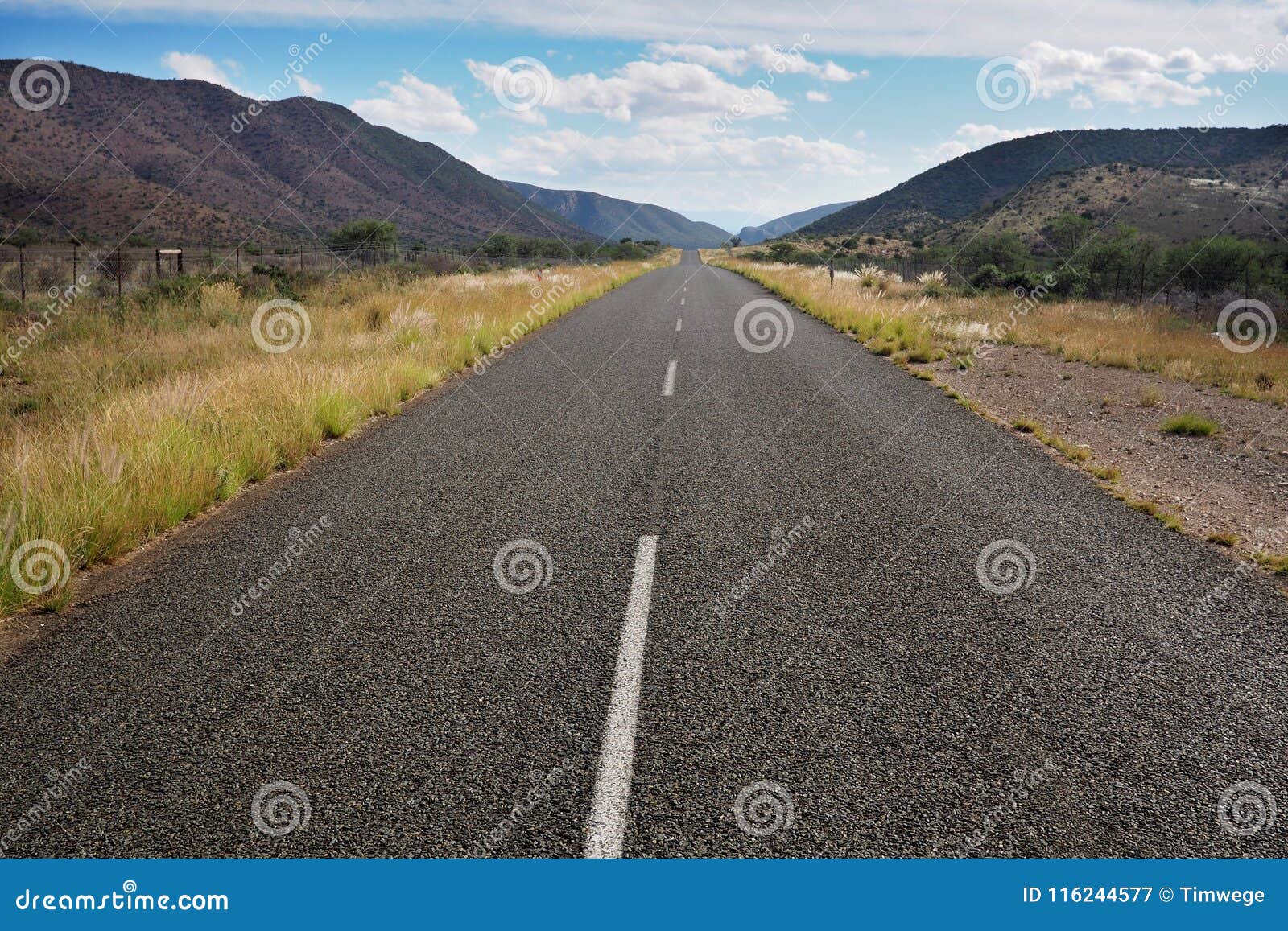 Open Road Stretching into the Distance Stock Image - Image of mountain ...
