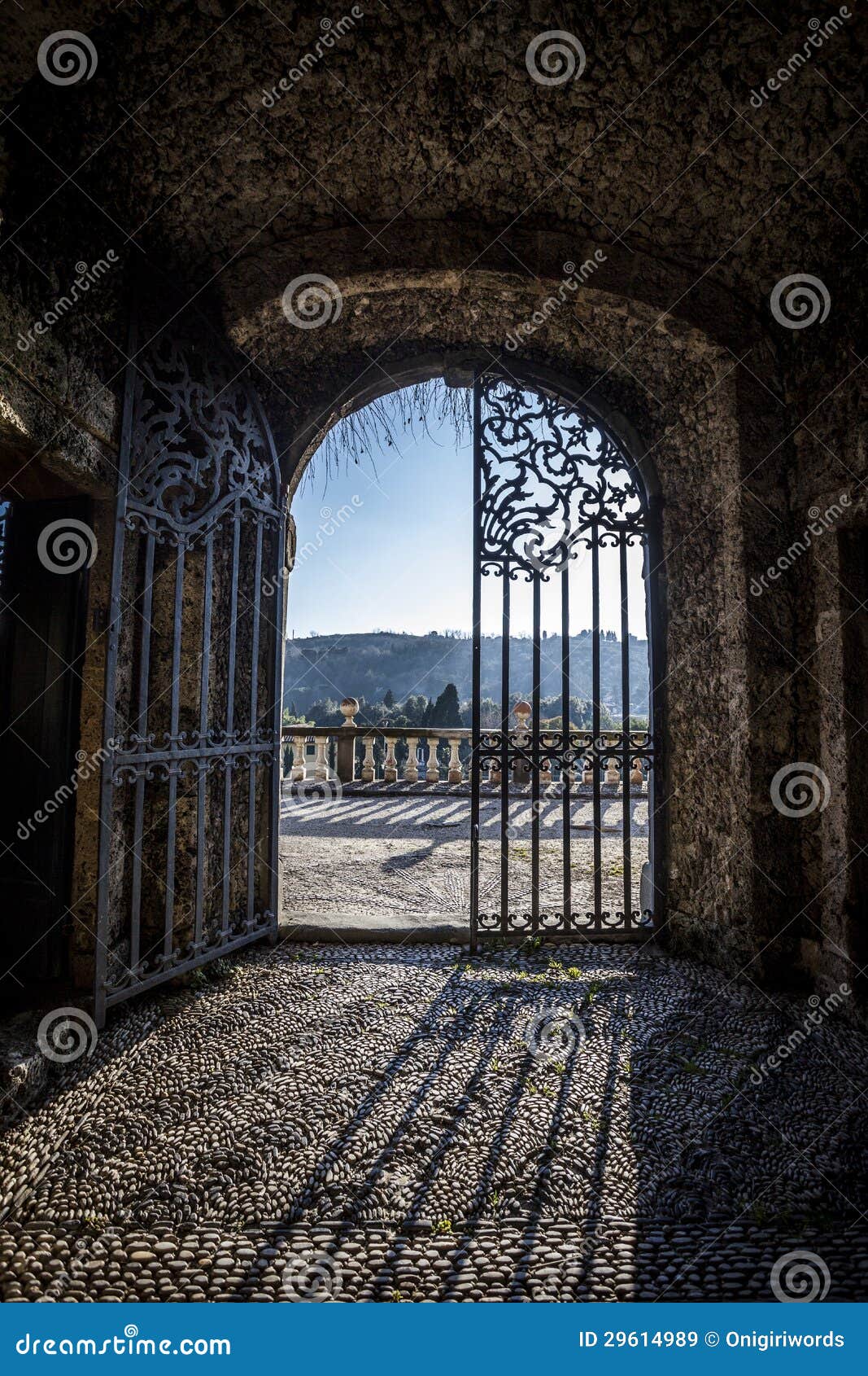 Open Gate Royalty Free Stock Images - Image: 29614989