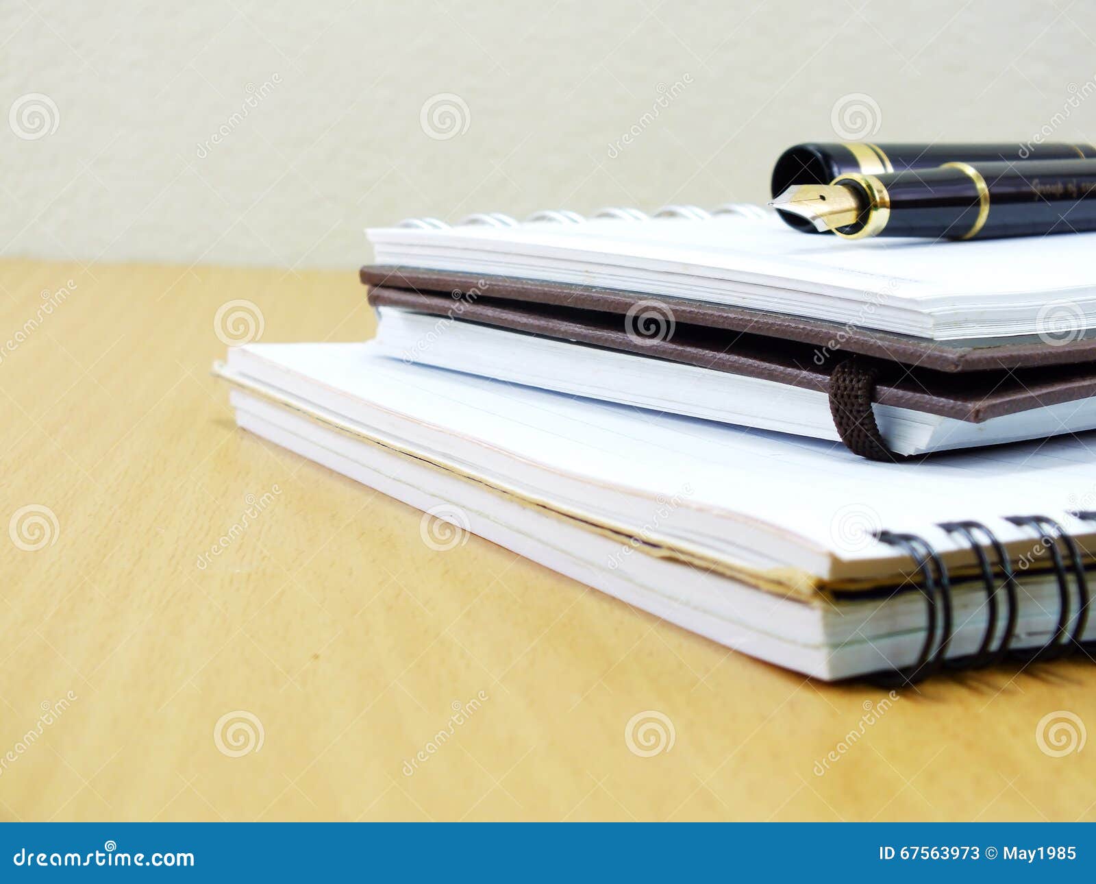 Open Notebook and Pen for Writing Close Up Stock Image - Image of note ...