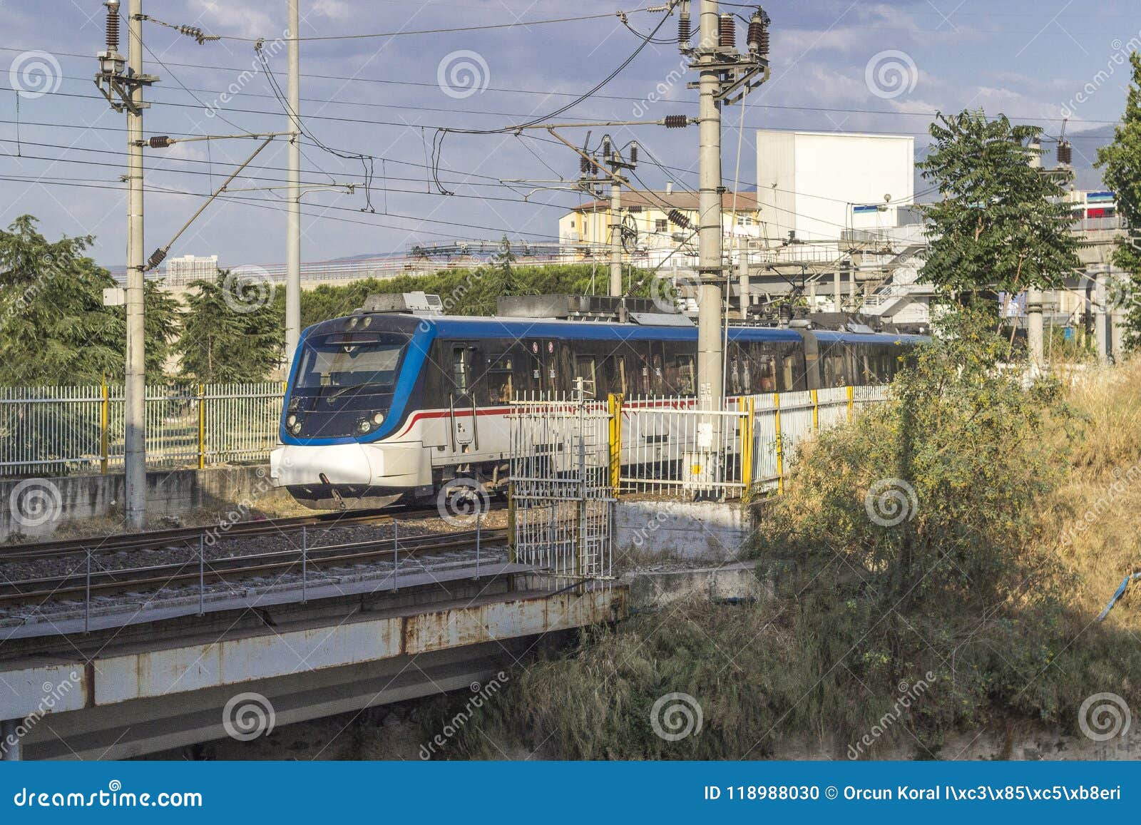 Open Perspective Shot of Suburb Train in Railway Stock Photo - Image of ... Open Perspective Shot of Suburb Train in Railway Stock Photo - Image of ...
