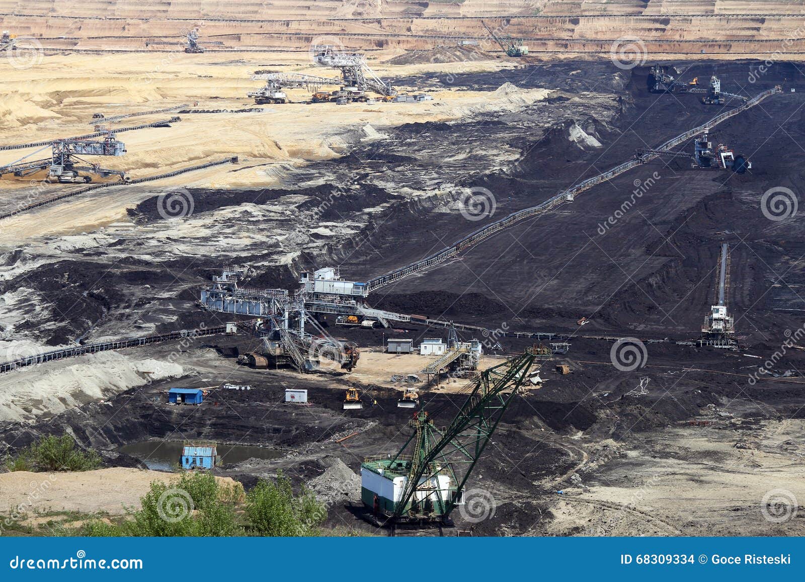 Open Pit Coal Mine with Machinery and Excavators Stock Photo - Image of ...