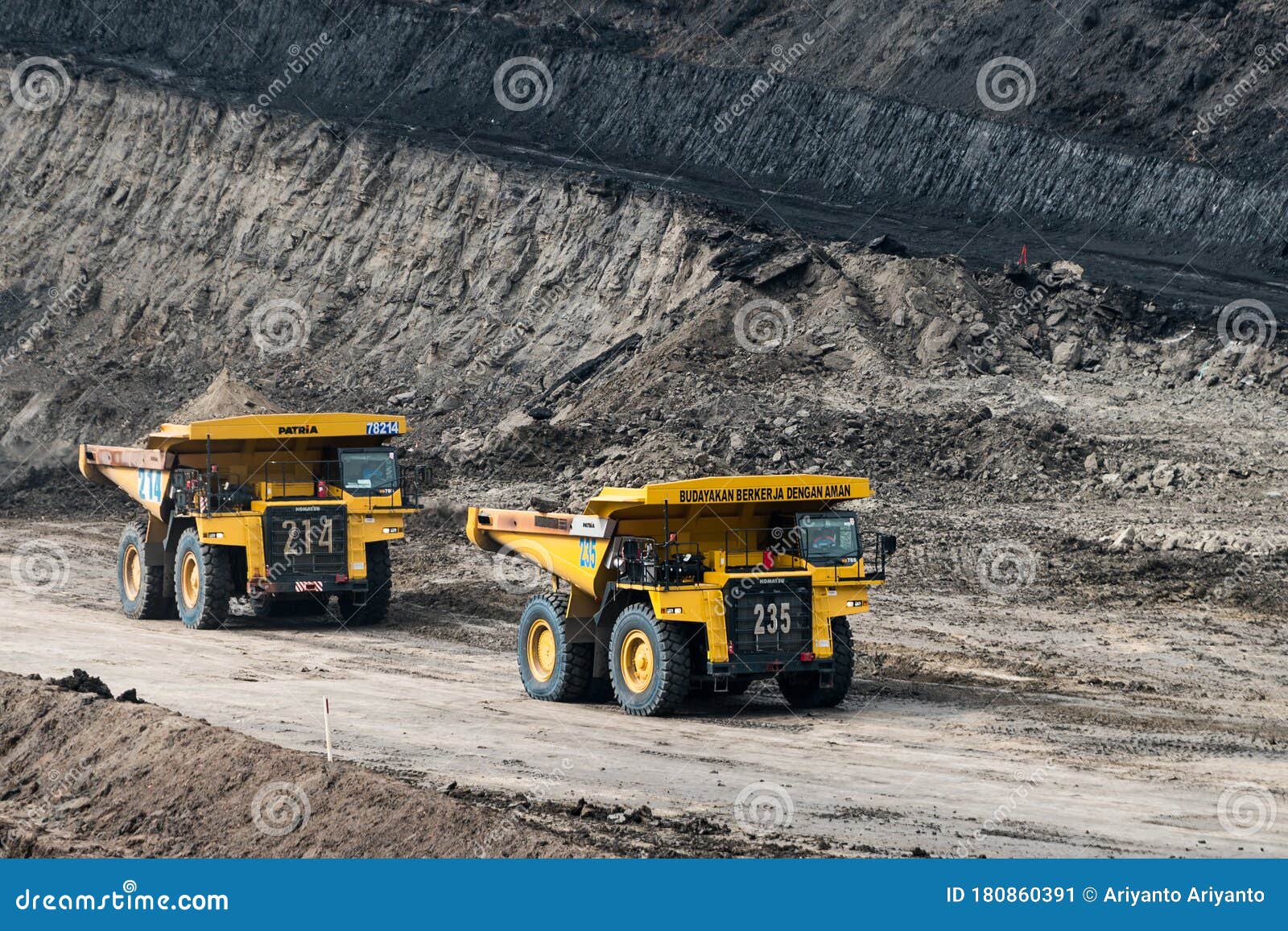 Open Pit Coal Mining editorial photo. Image of industry - 180860391