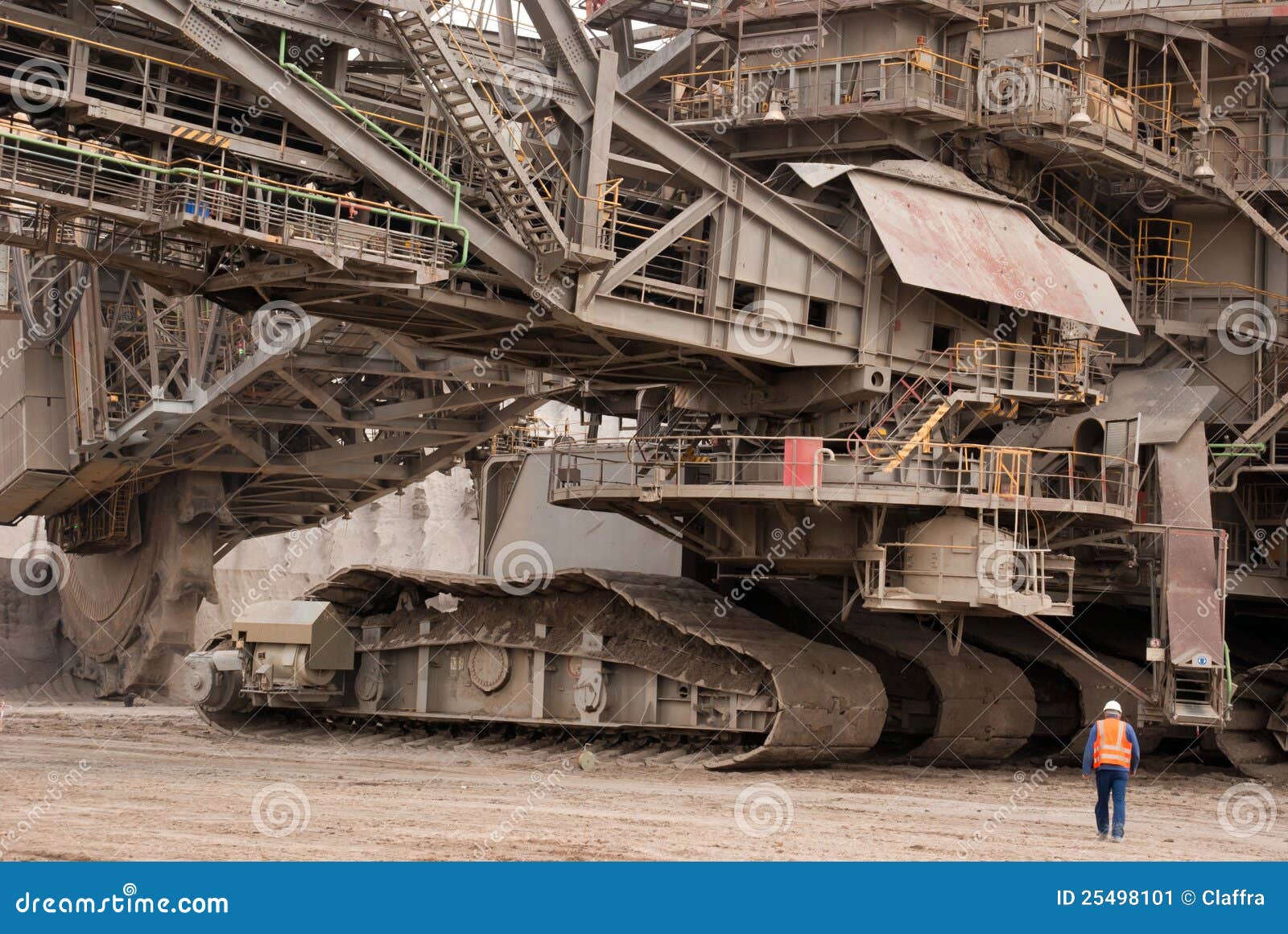 Open-pit Mine, Hambach, Germany Editorial Photo - Image of machine ...